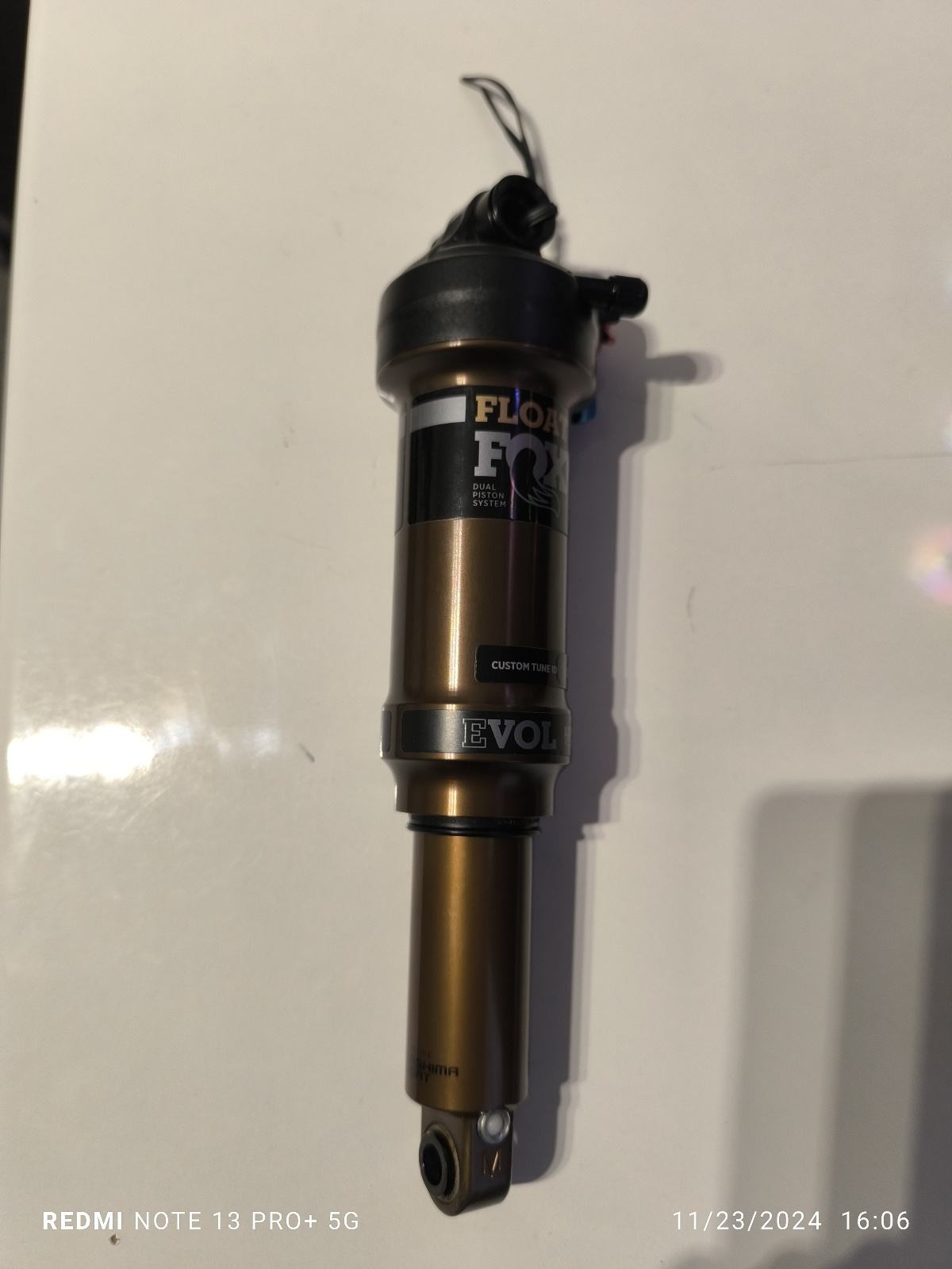 Fox DPS float 210x50