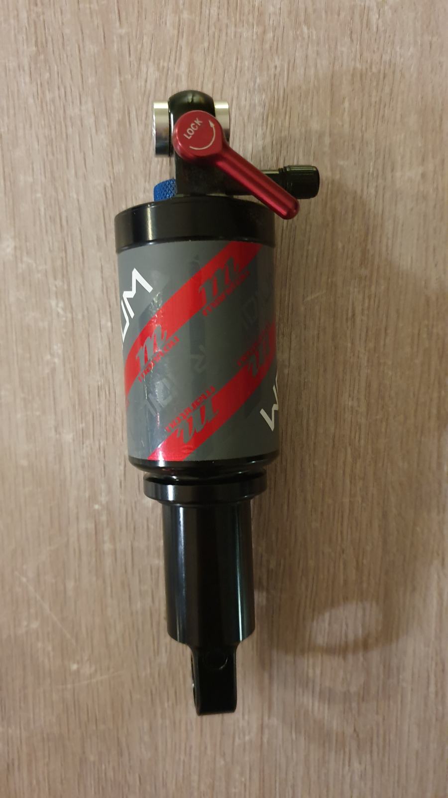 Manitou Radium shock, 165x38, novo