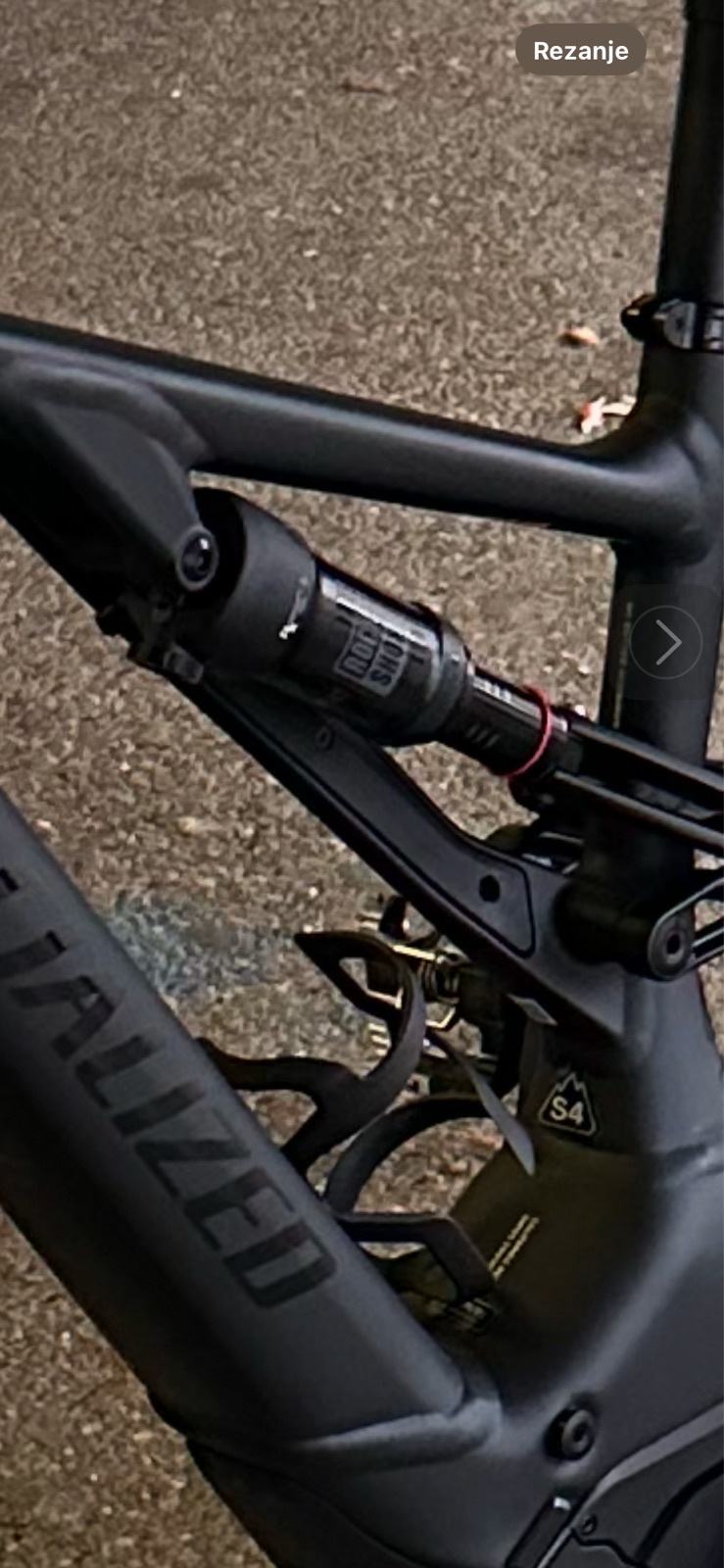 RockShox Deluxe Select R