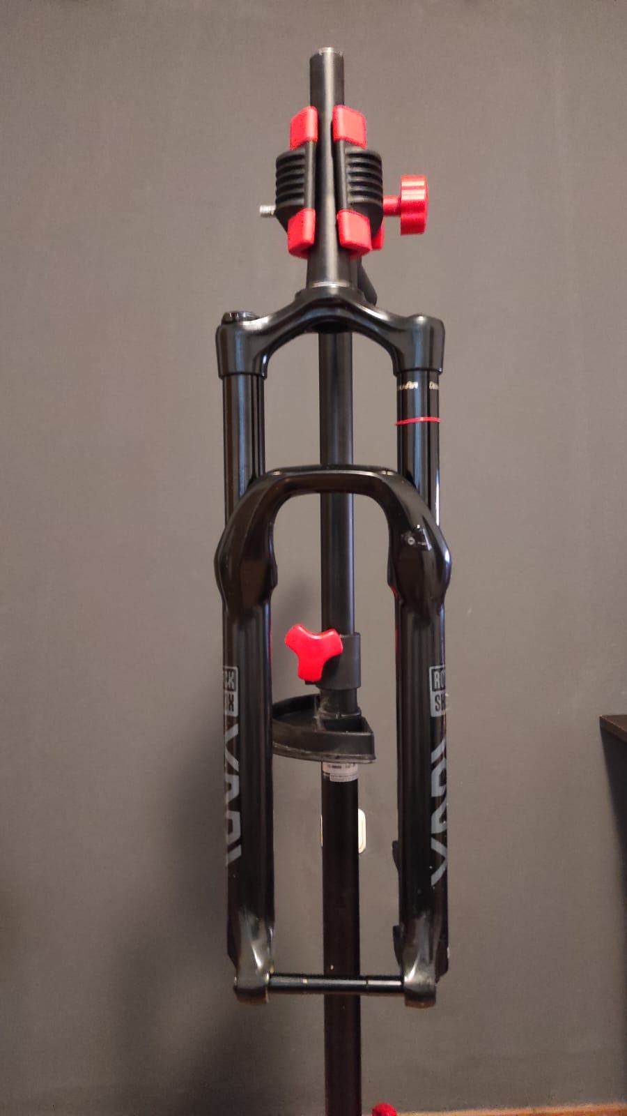 ROCKSHOX Fork 29 Yari RC DebonAir 150 mm 42 mm Offset TOP STANJE