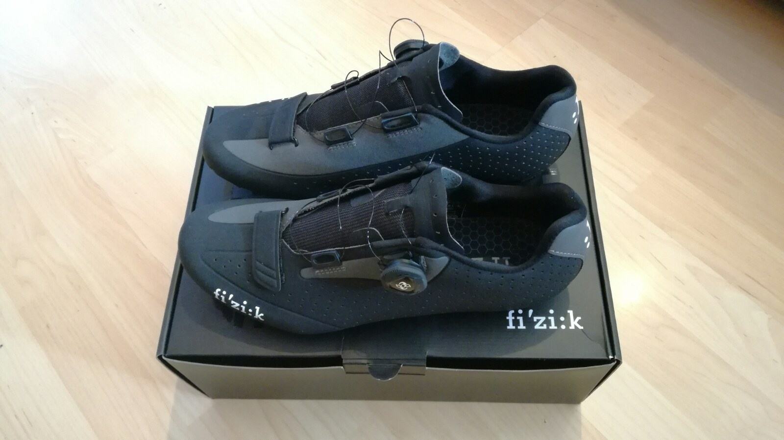 Cestovne sprinterice Fizik R5B