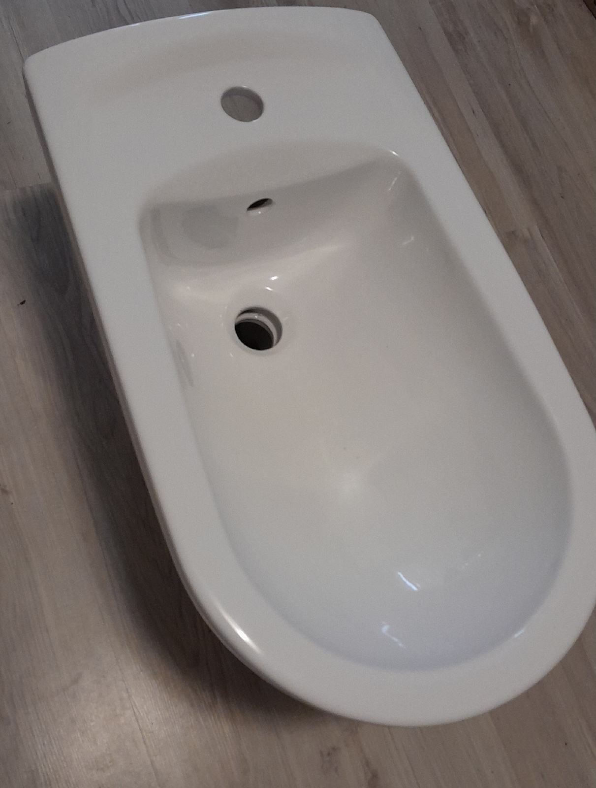 Bide Villeroy and Bosch