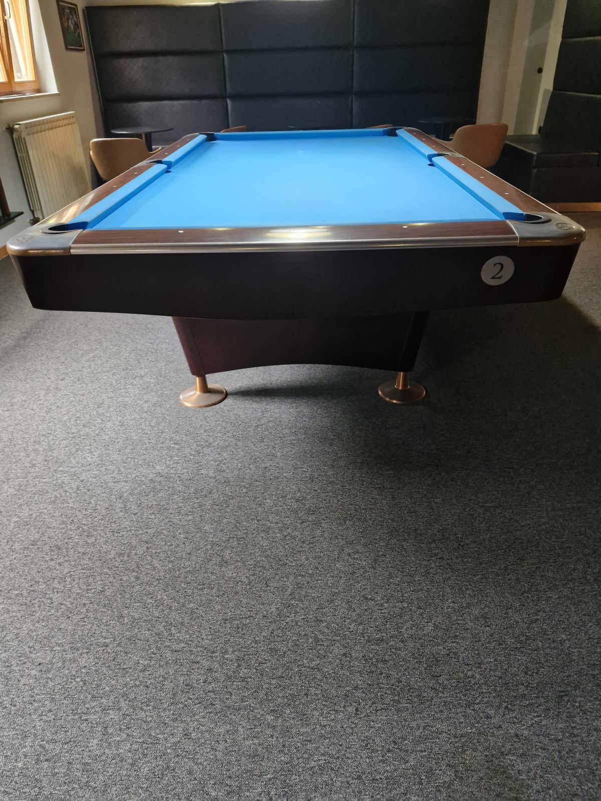 Prodajem profesionalni biljarski stol Olio 9ft.