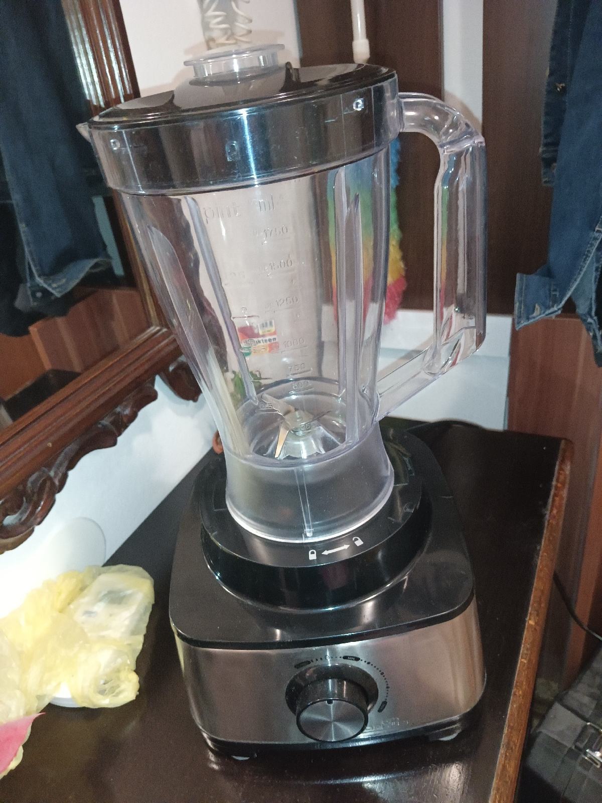 Prodajem blender