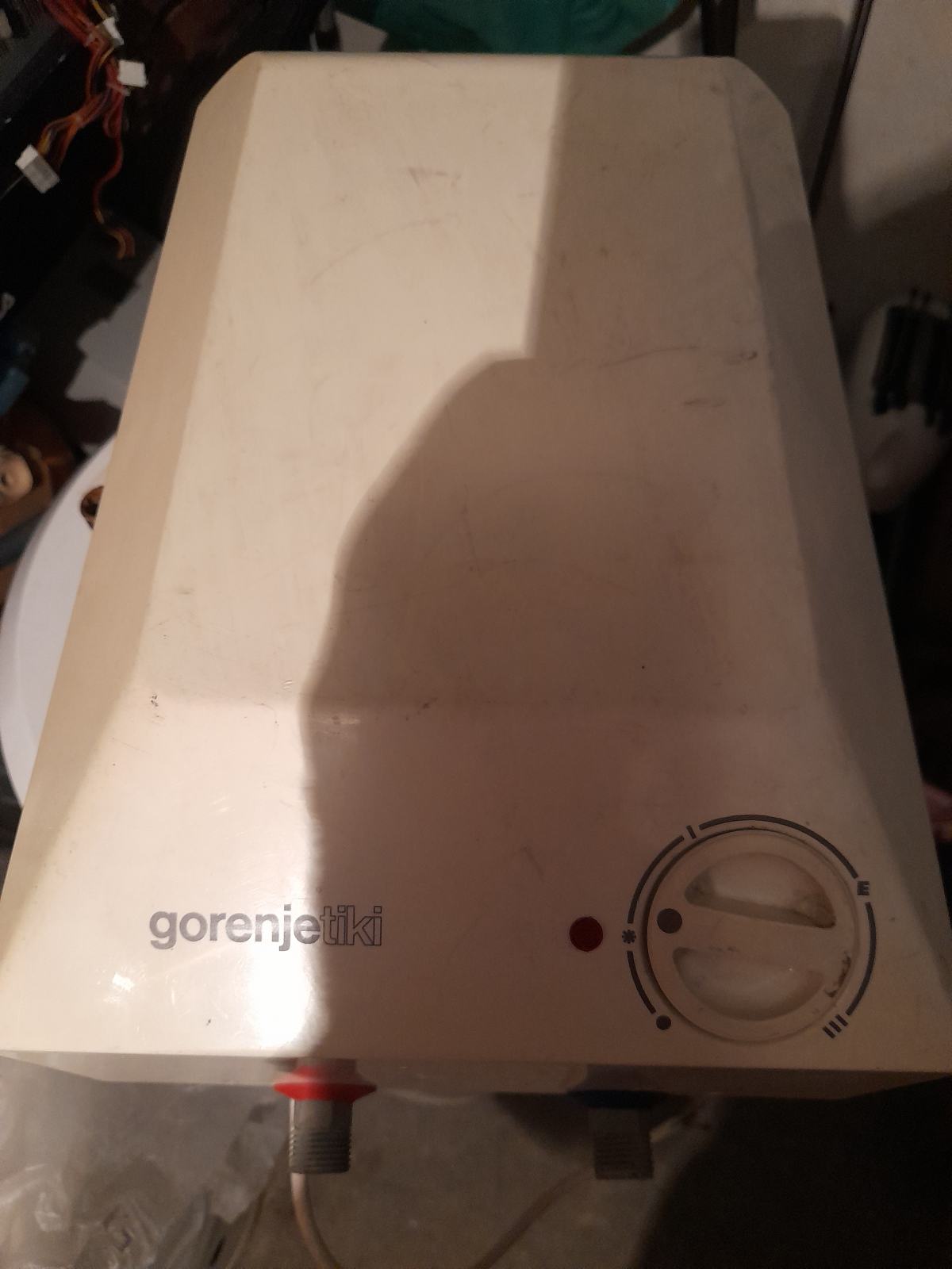 Bojler Gorenje tiki 5l montaza iznad