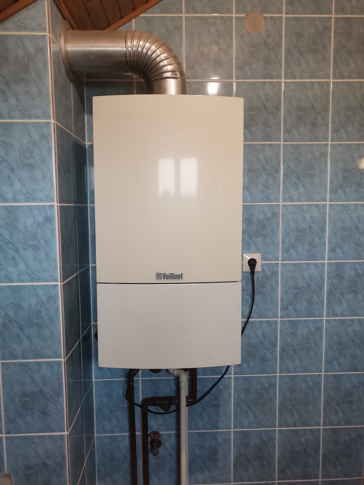 Bojler plinski Vaillant kombi