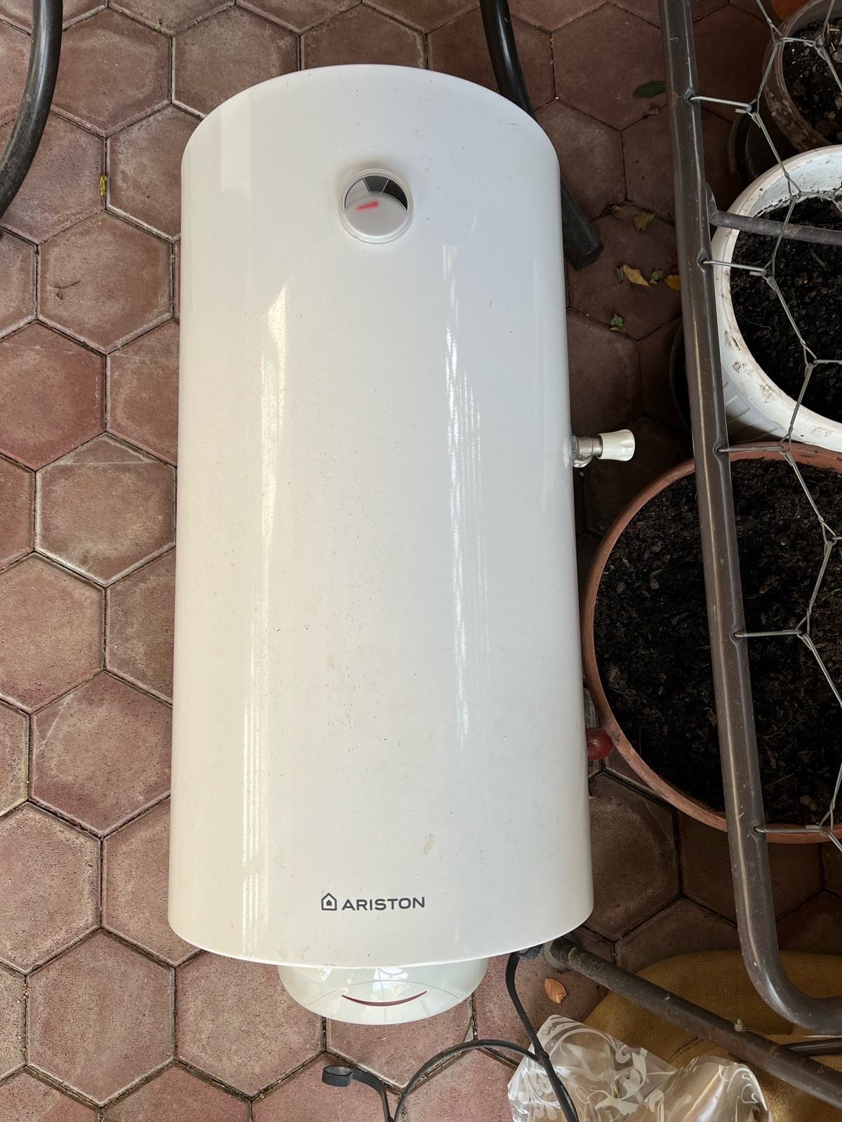 Električni bojler ARISTON PRO1 R100 VTD 1,8K, kombinirani