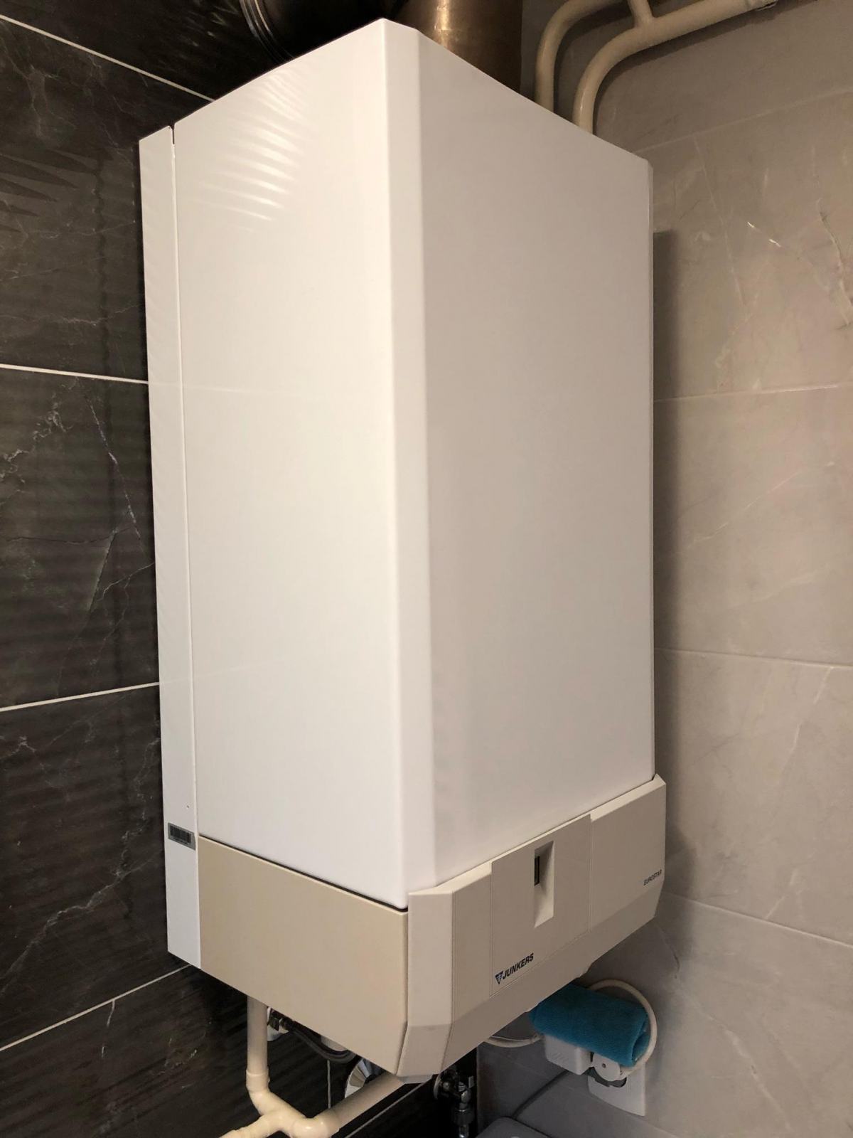 Plinski bojler JUNKERS EUROSTAR ZWE 24-4 MFK 24kW