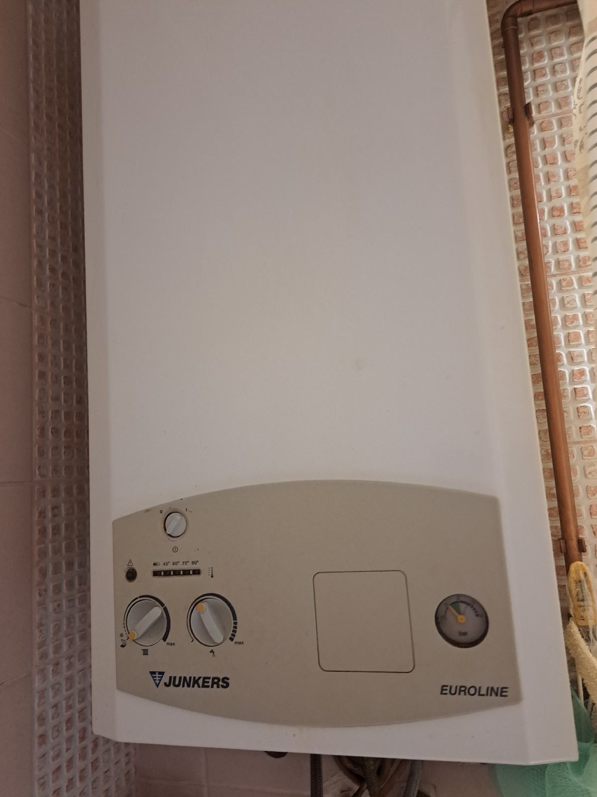 plinski bojler Junkers