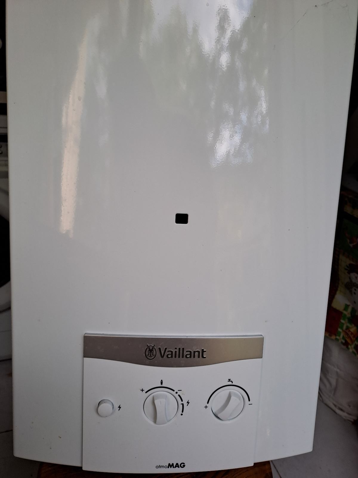 PLINSKI PROTOČNI BOJLER ZA TOPLU VODU