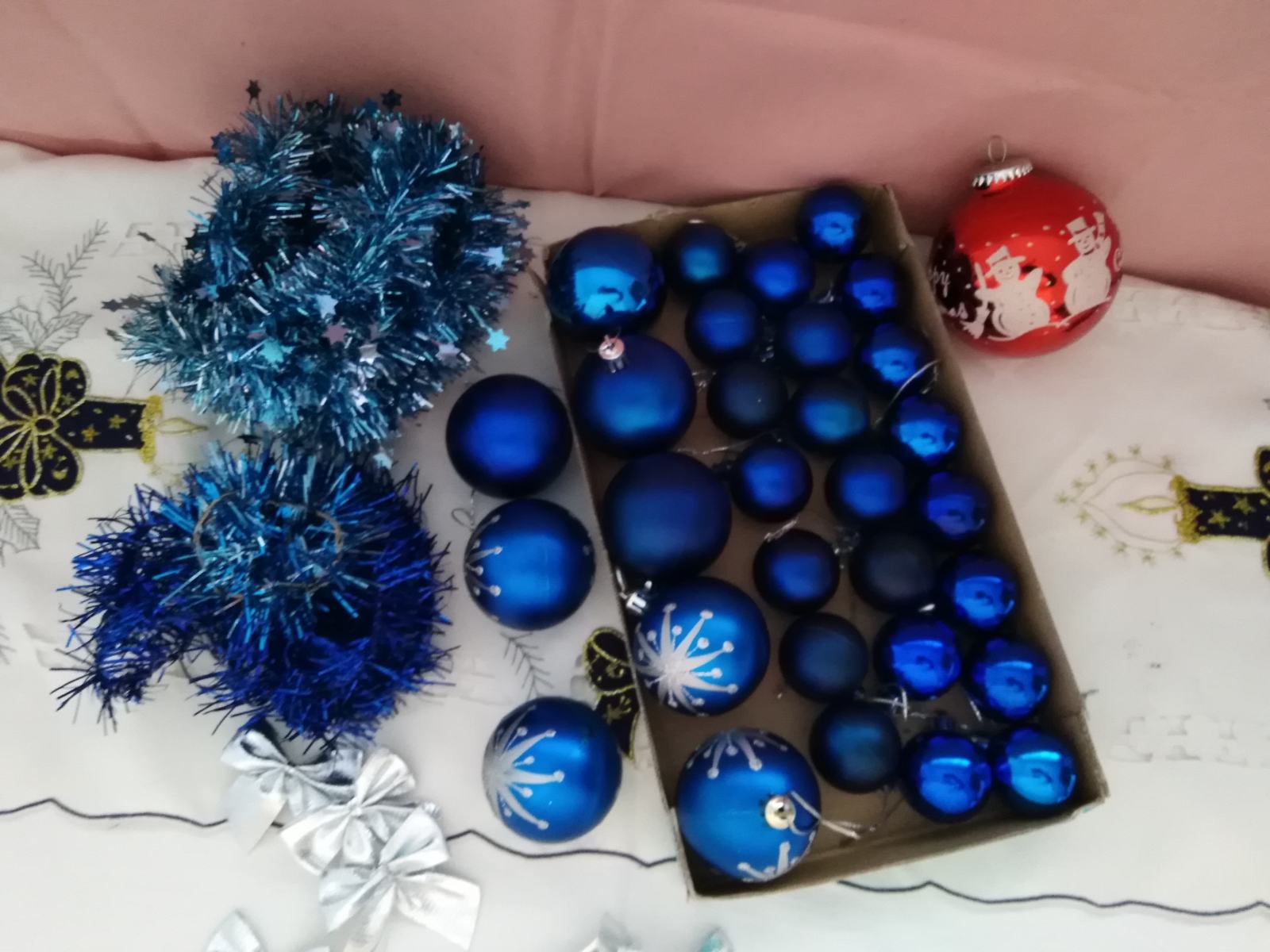 Kuglice za bor plave