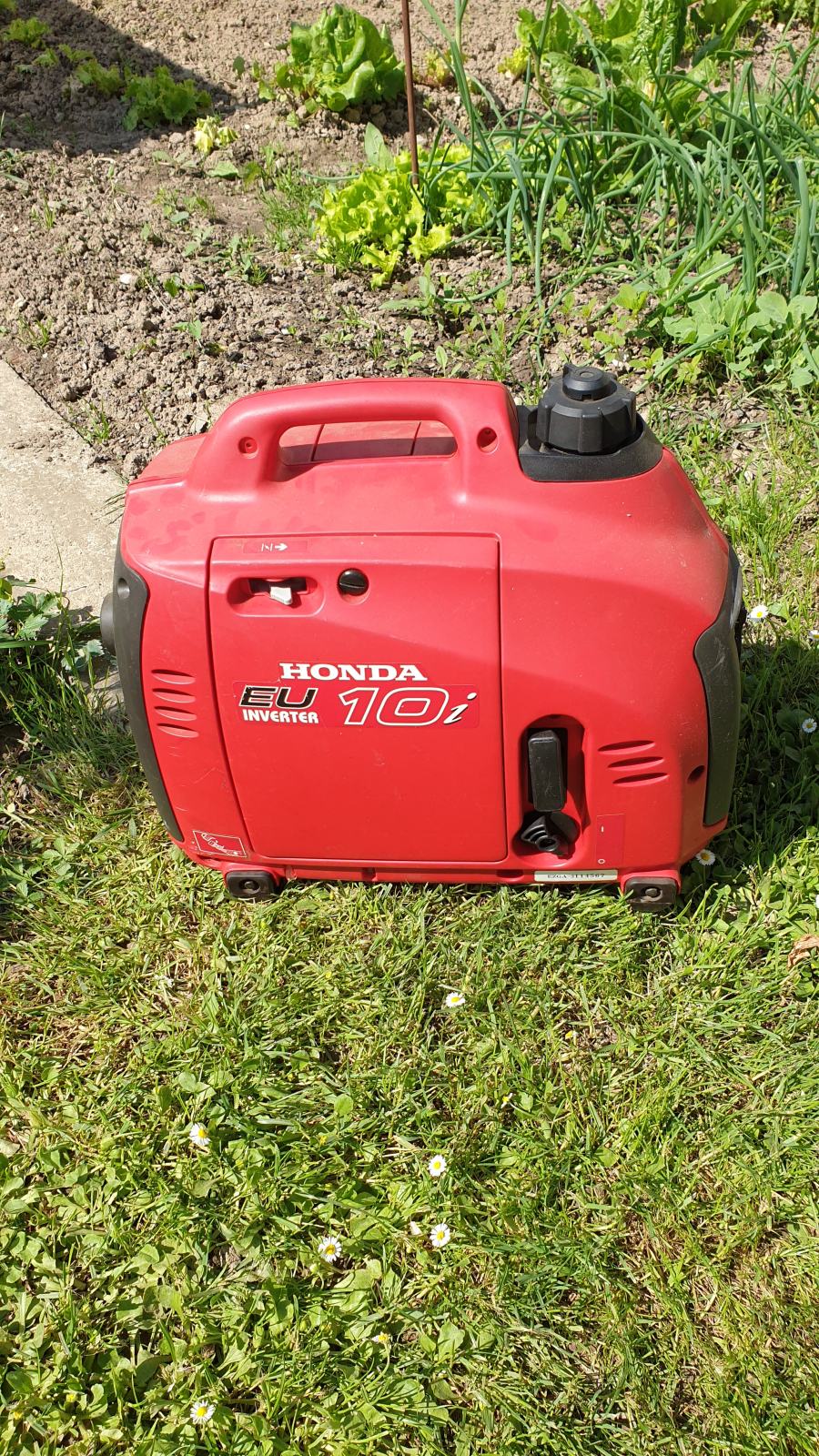 Honda - Bešumni agregat eu10i