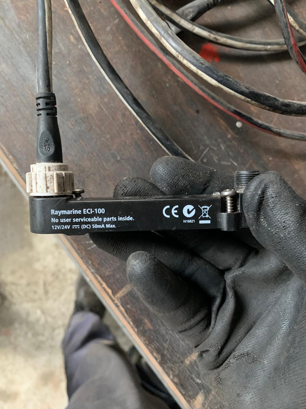 Raymarine ECI-100 (Engine & Control Interface)