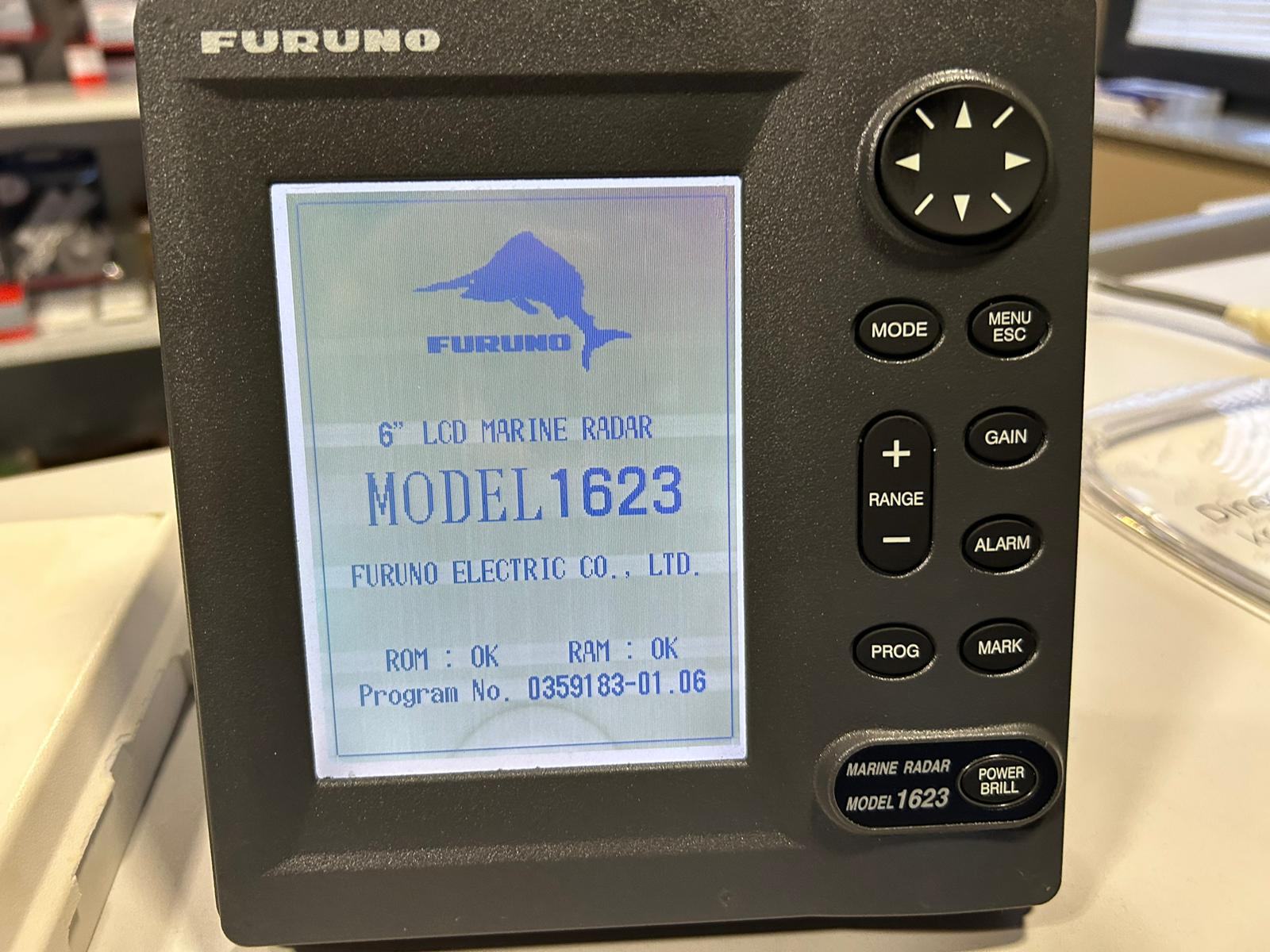 Furuno 1623 radar display