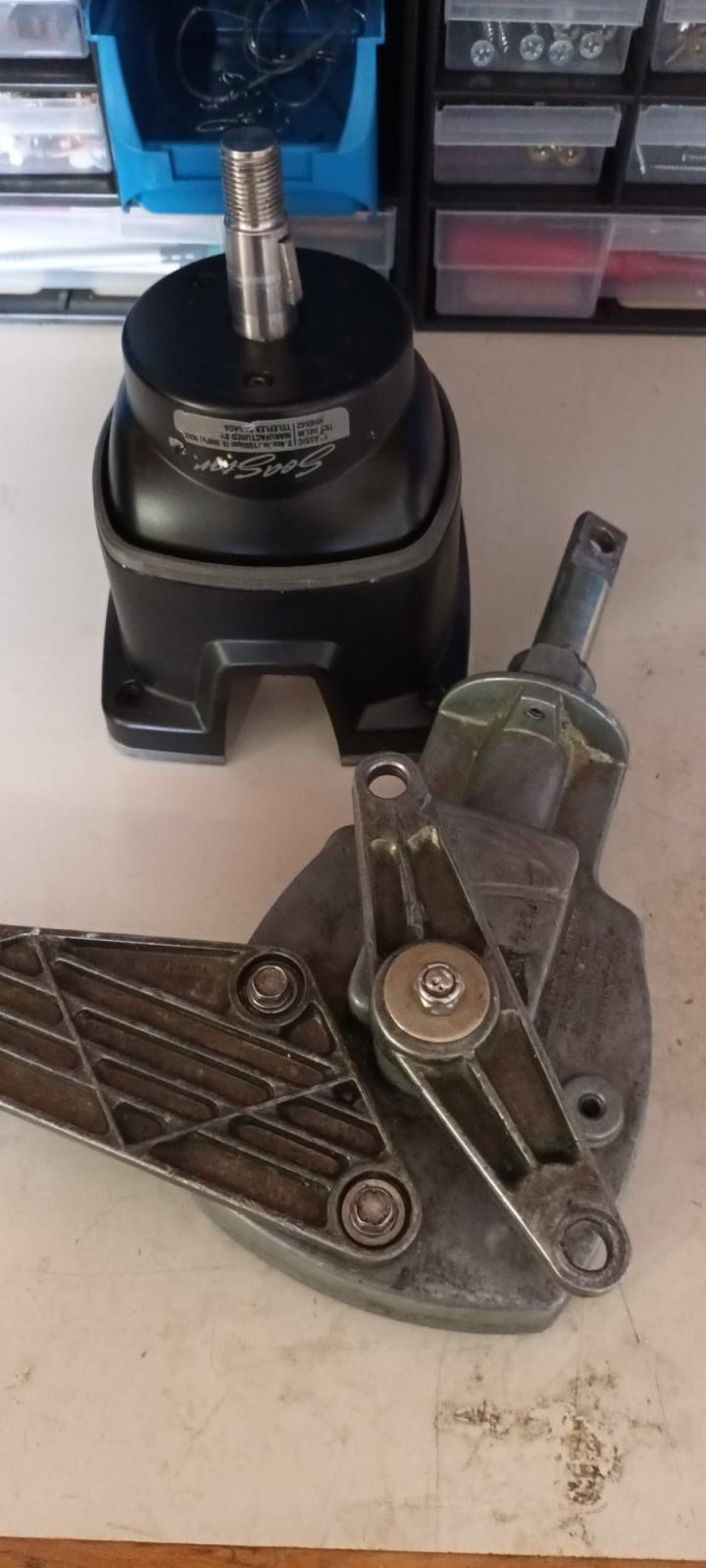 Kormilo hydraulicni cilinder SEASTAR HH6542, HC5328-3