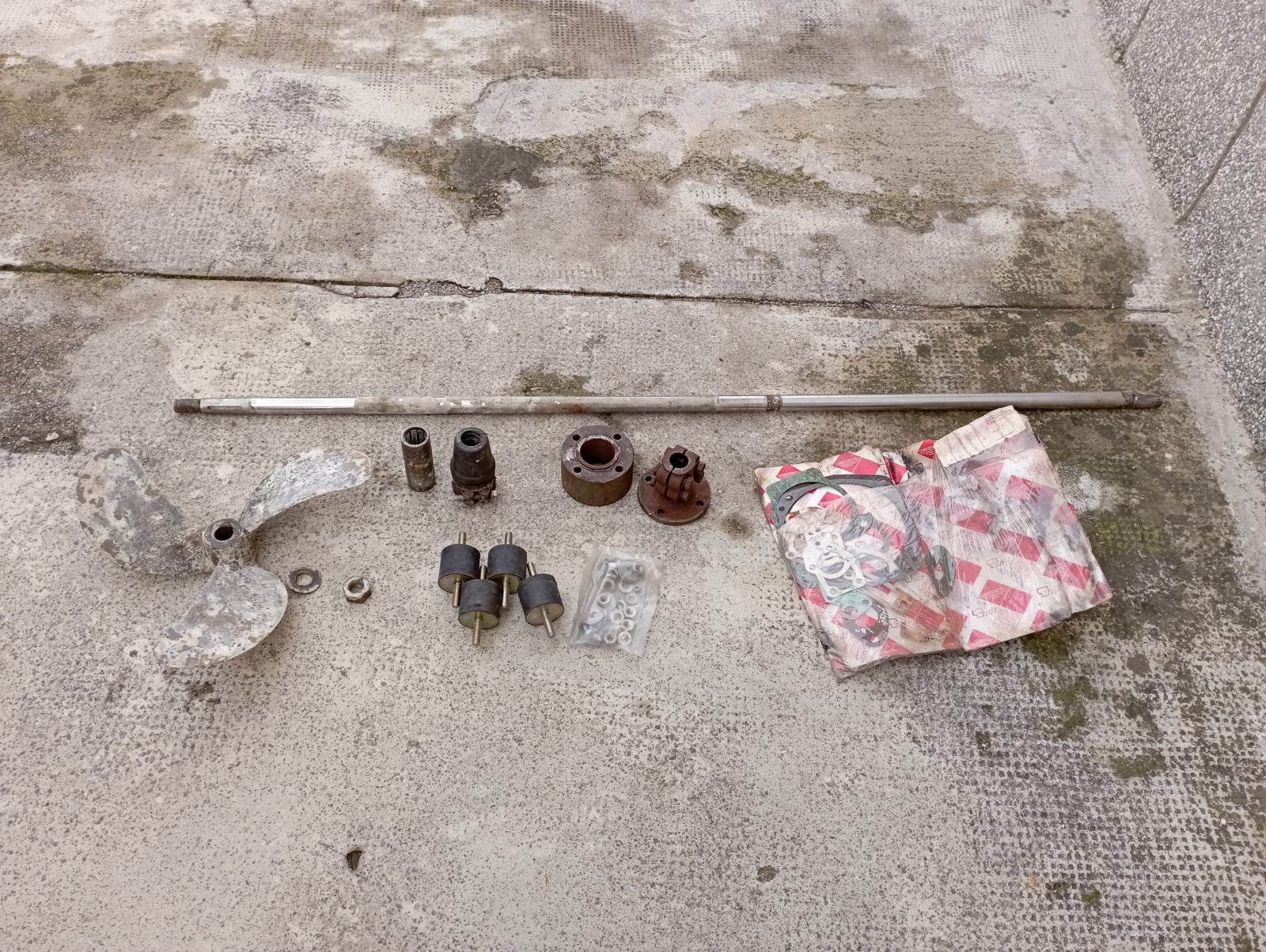 OSOVINA , PROPELA I TORPEDO MOTOR