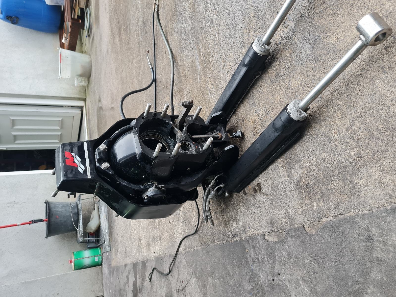 Transom alpha gen 2 prodajem