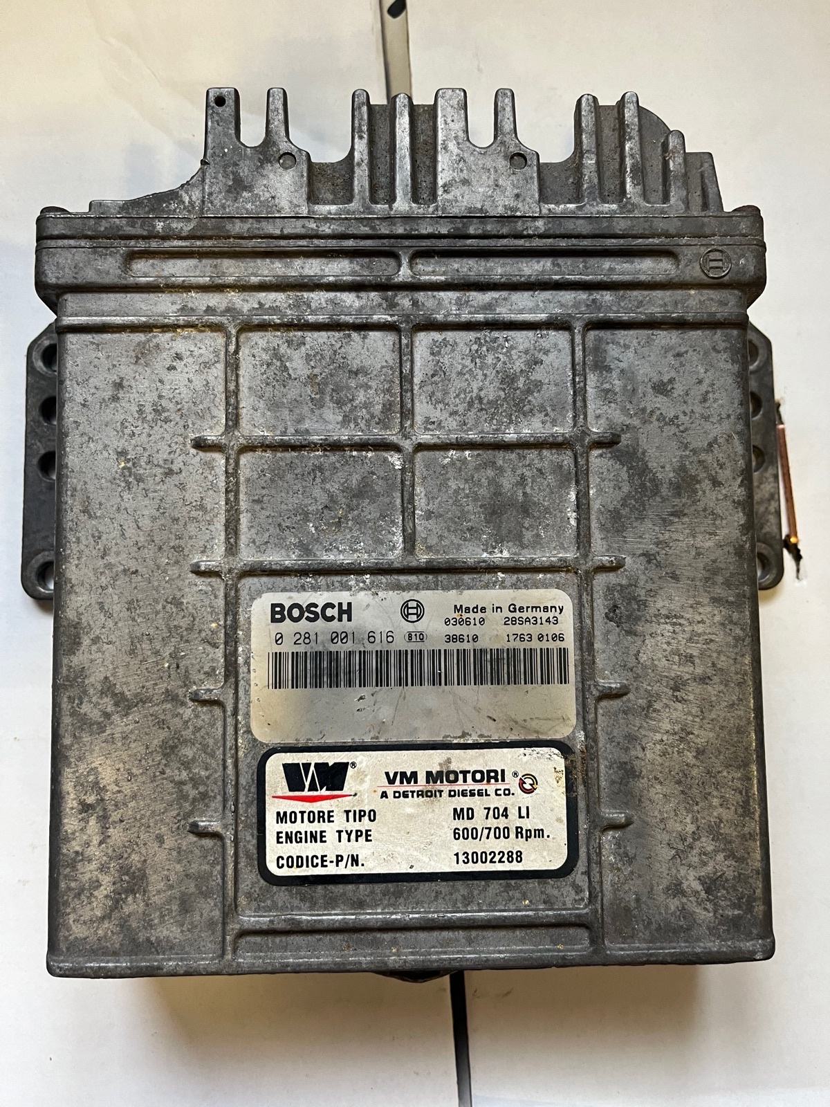 VM MD704 ecu