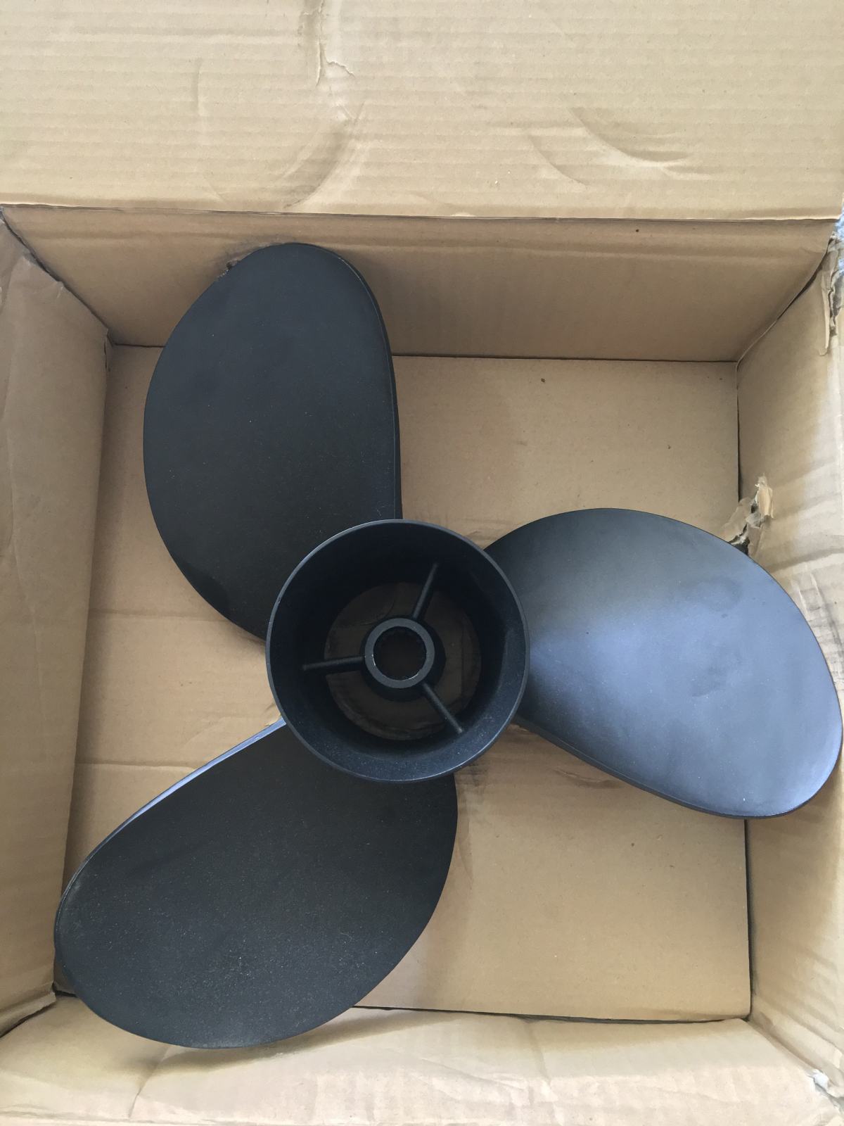 YAMAHA HYDRADRIVE PROPELER 17x17 ORGINAL