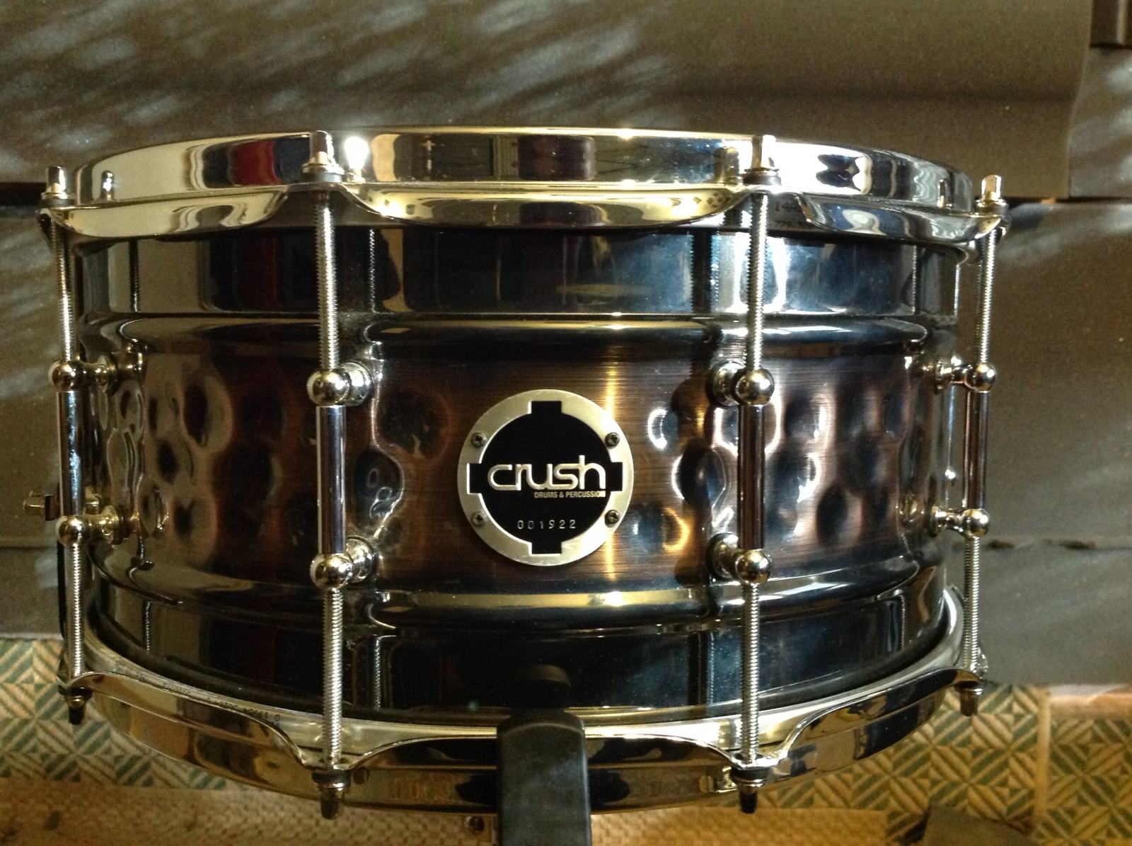 CRUSH Hybrid hand hammered snare 14x7