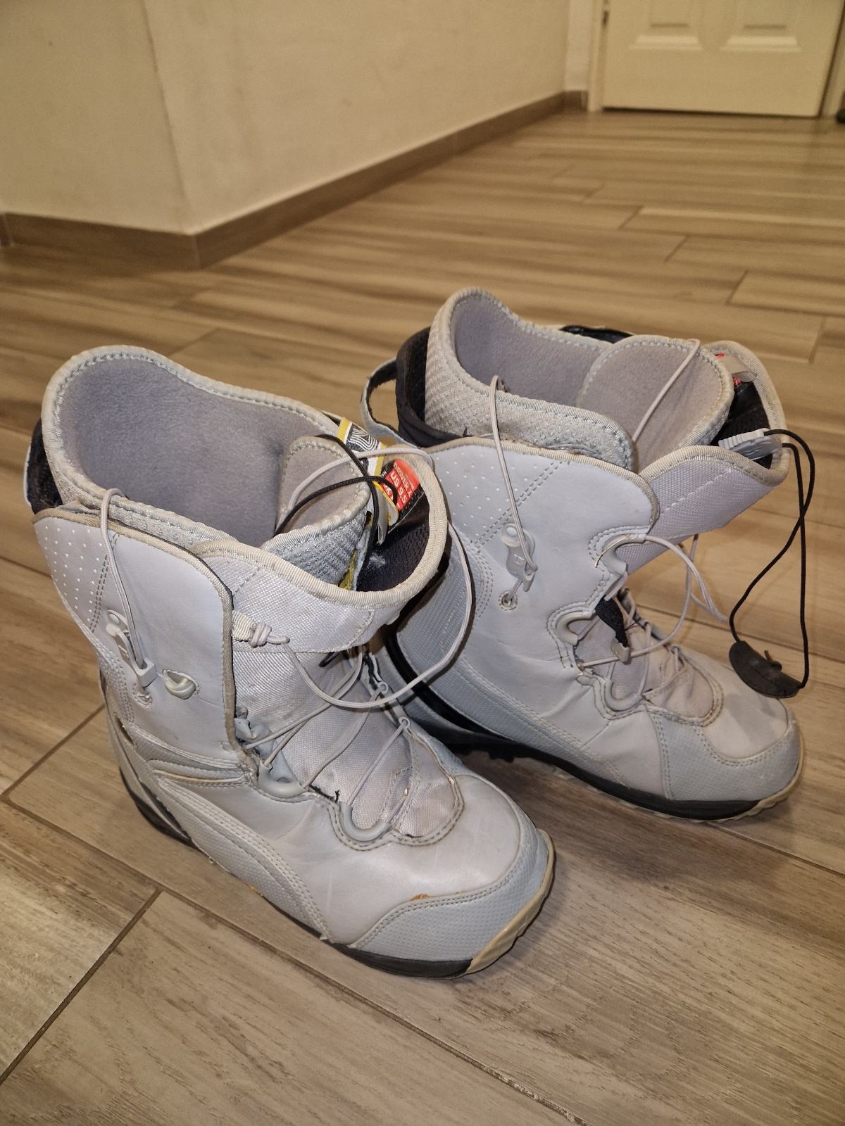 Snowboard buce Burton 42.5