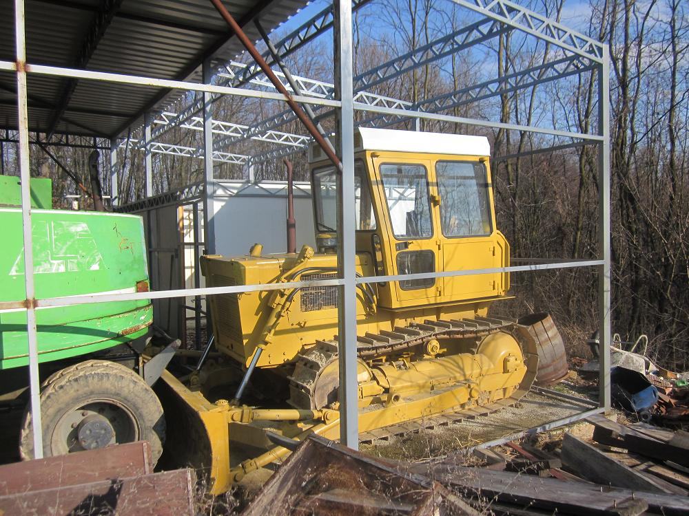 Buldozer TG 80 B, TOP STANJE , hitno, može zamjena za kombinirku