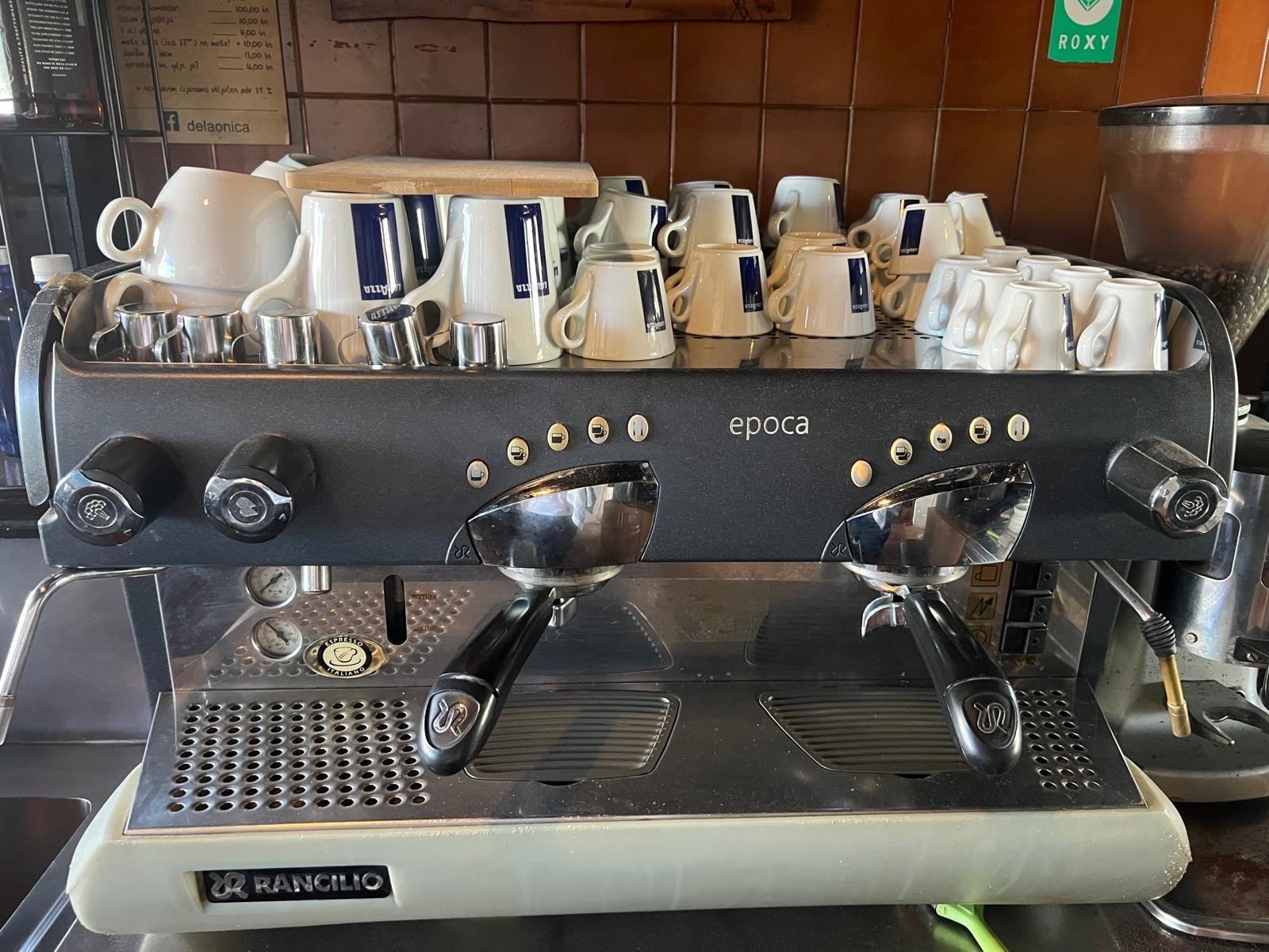 Prodajem caffe aparat Rancilio Epoca