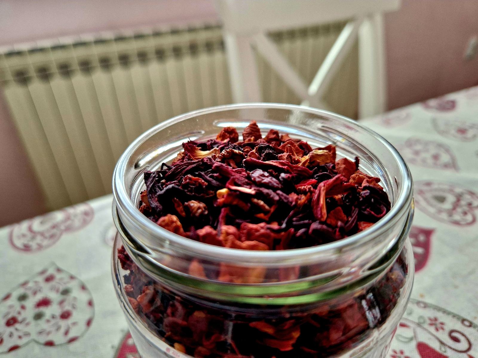 Čaj šumsko voće 200g staklenka