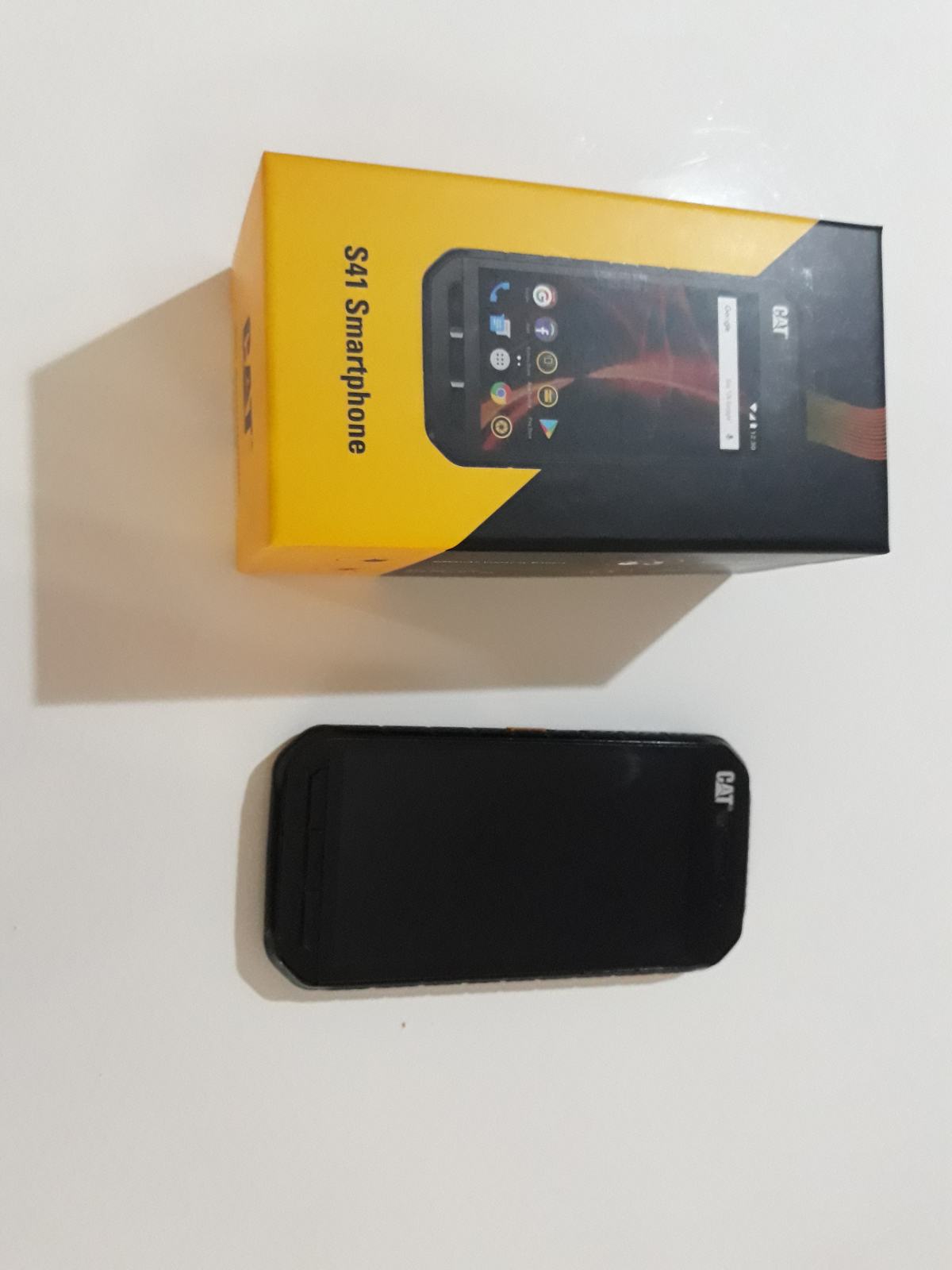 Mobitel CAT S41 Dual SIM novo 5 full hd 32GB Andriod 7.0 IP68