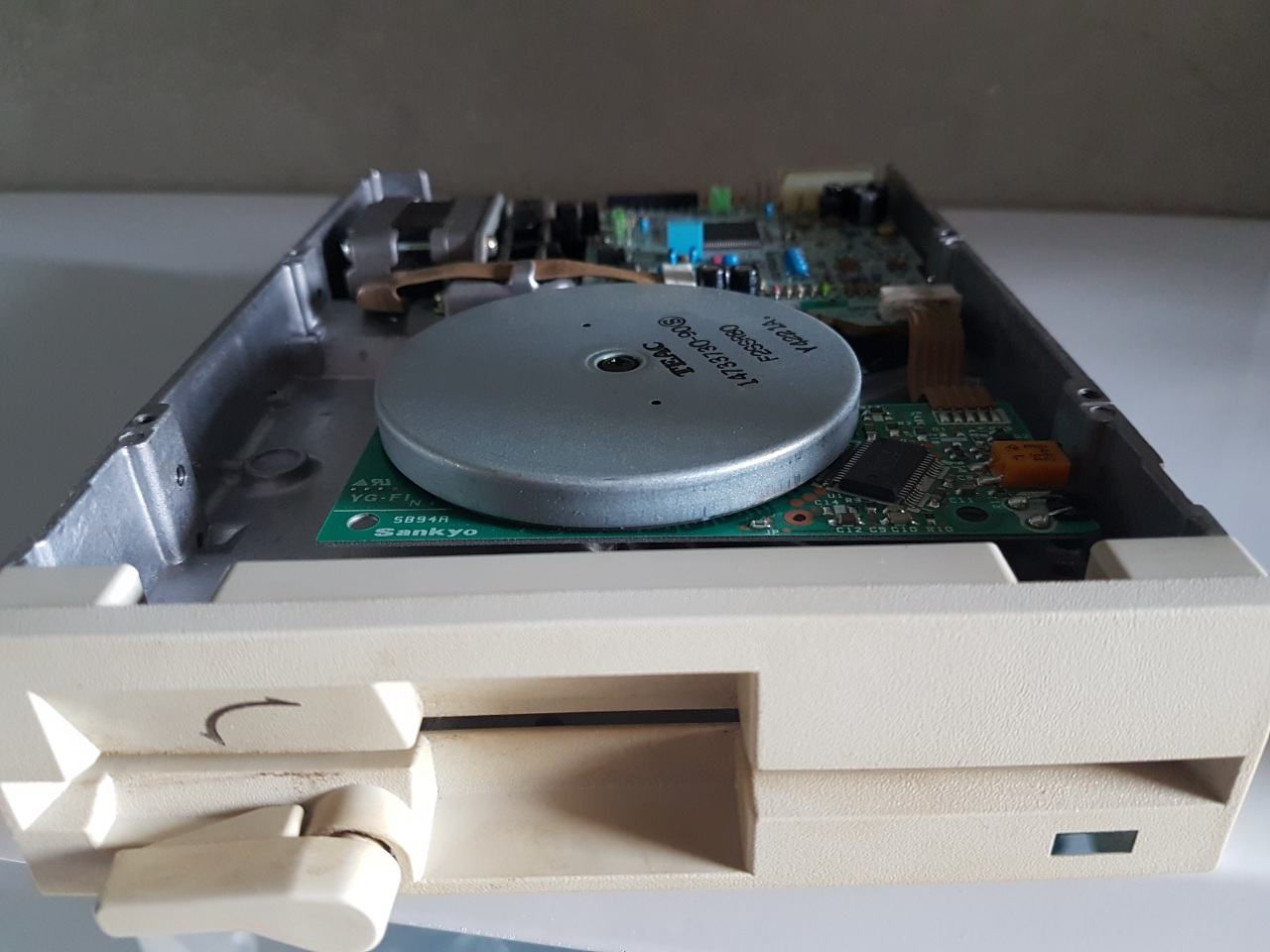 Floppy drive 5.25 TEAC 14733730-90