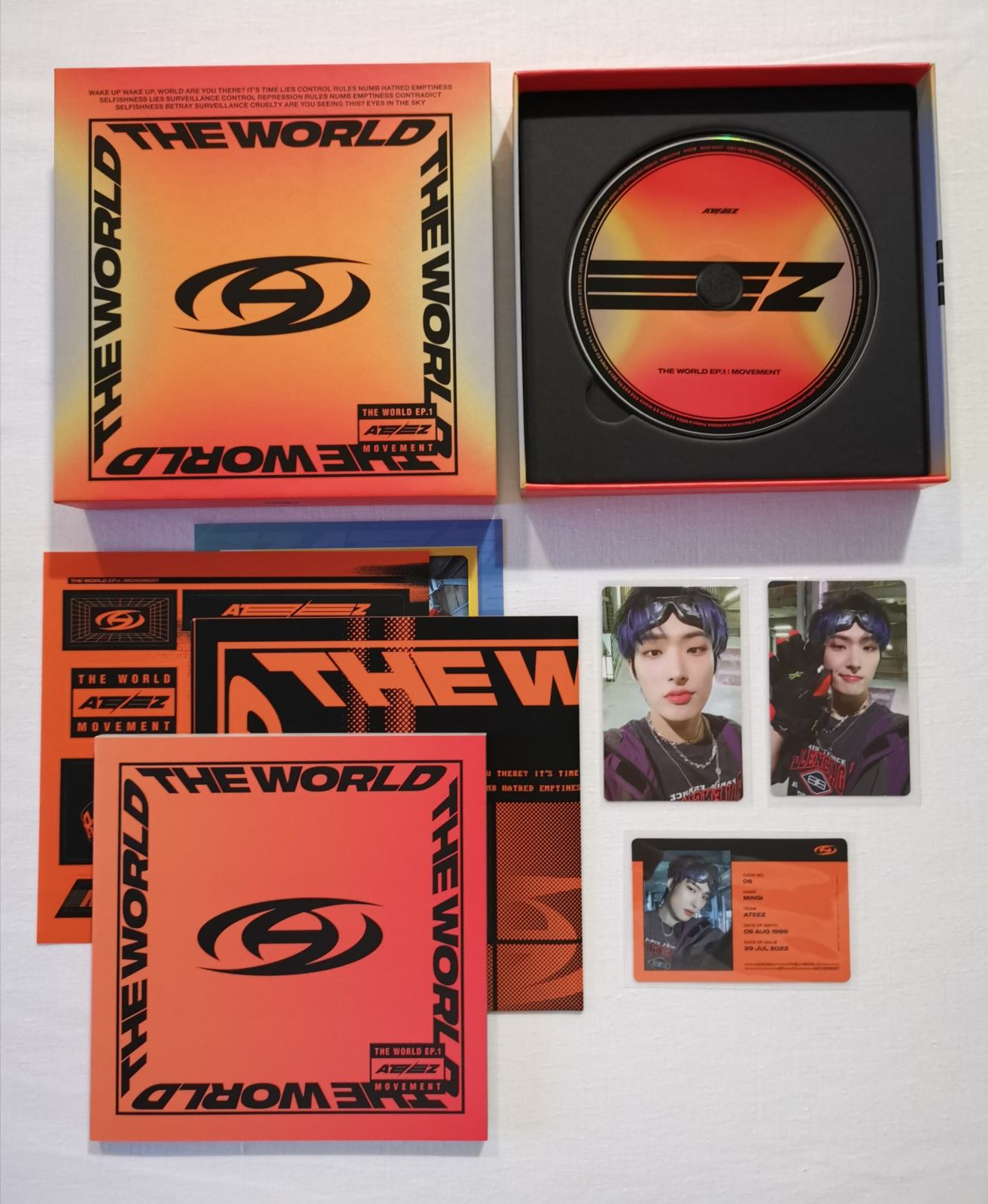 ATEEZ CD Album - The World EP.1: Movement (Z Ver.) - NOVO
