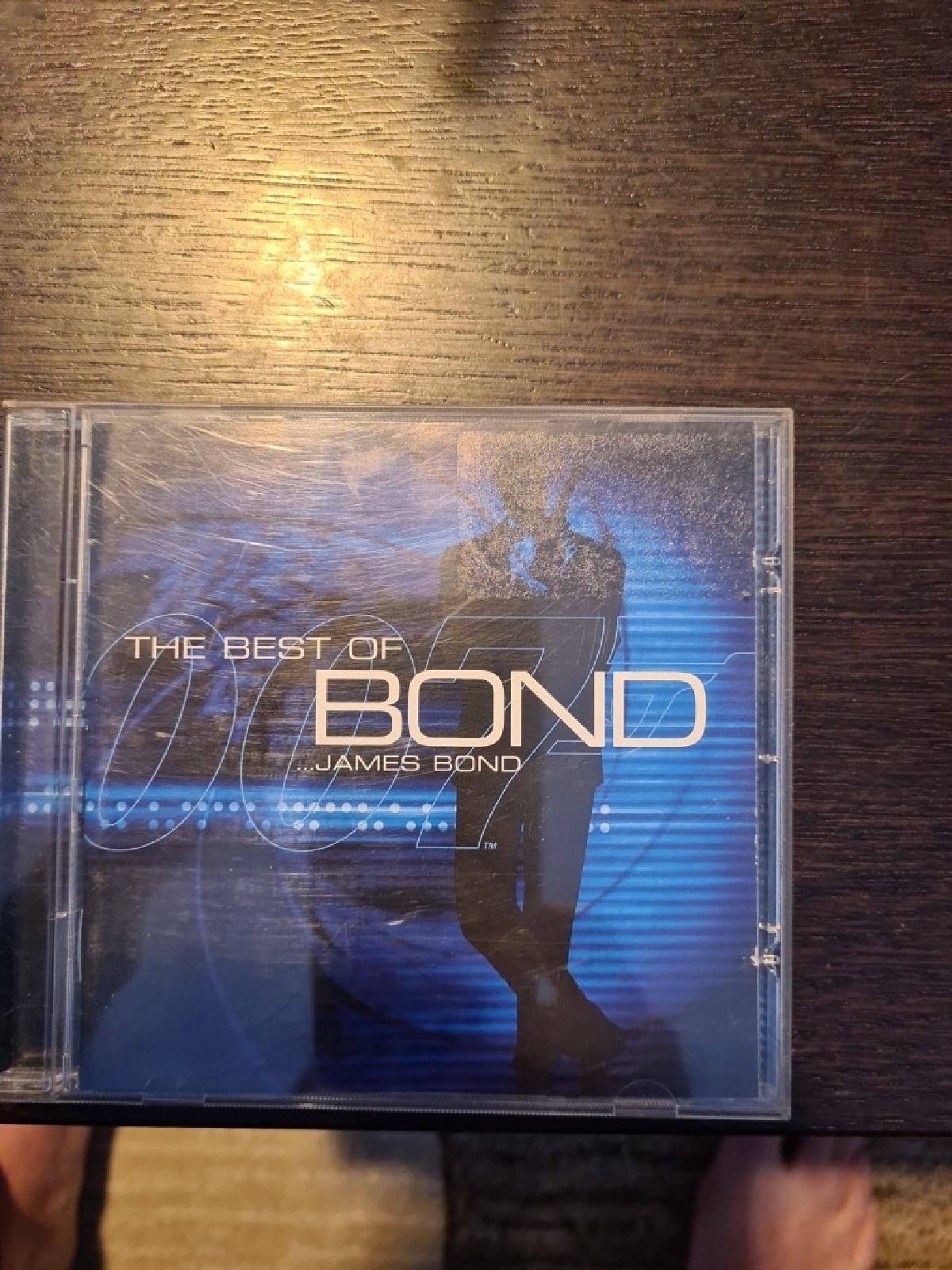 cd James Bond