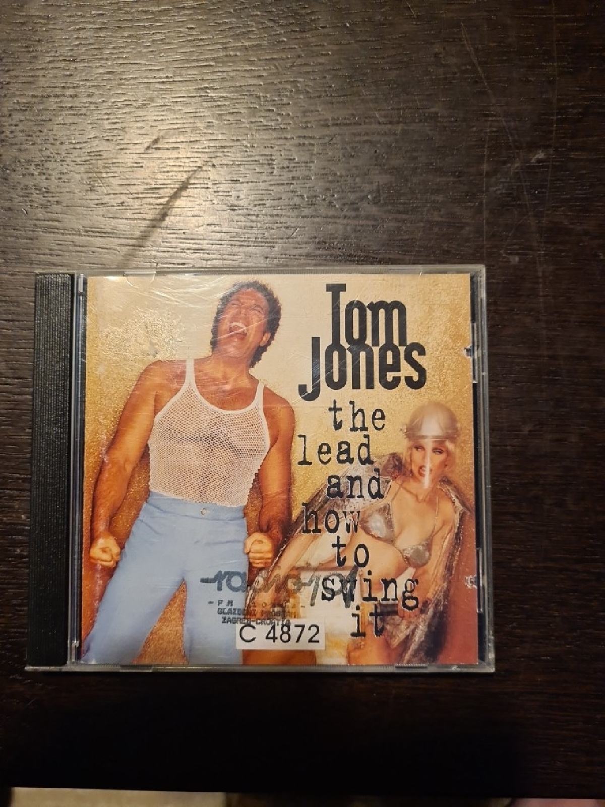 cd Tom Jones