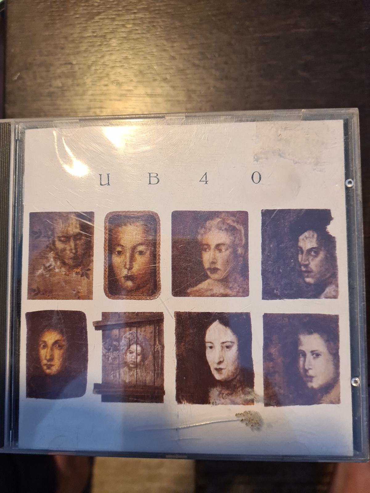 cd Ub 40