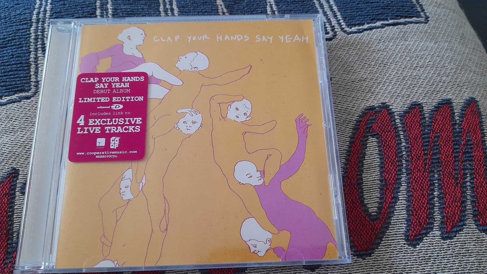 Clap your hands say yeah