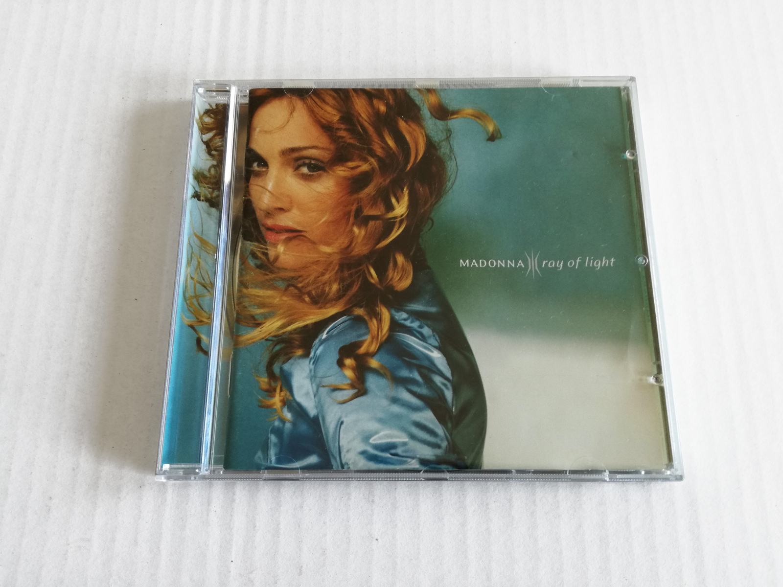 MADONNA - RAY OF LIGHT