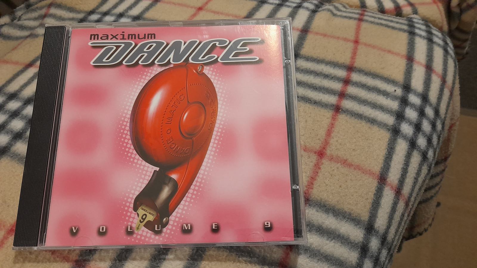 Maximum dance volume 9/99
