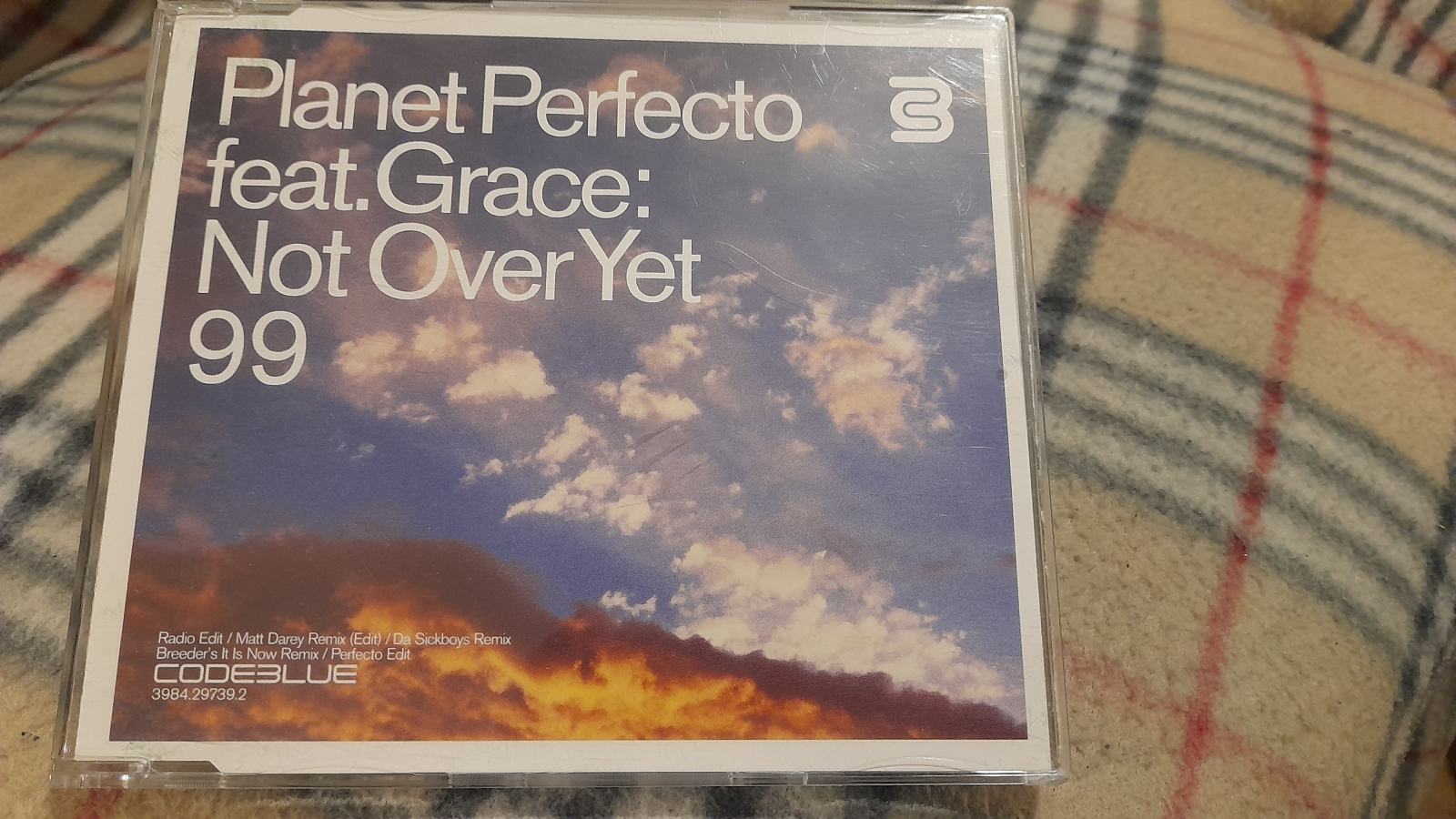 Planet Perfecto feat. GRACE