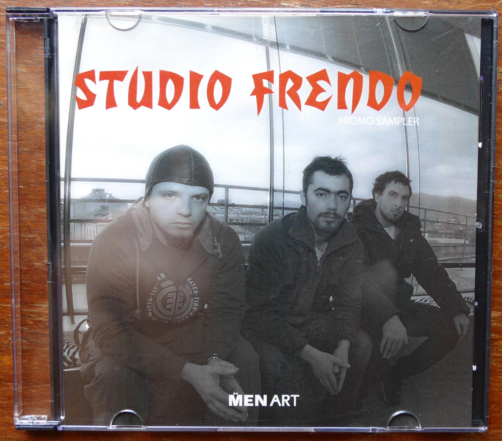 Studio Frendo: Bradonja