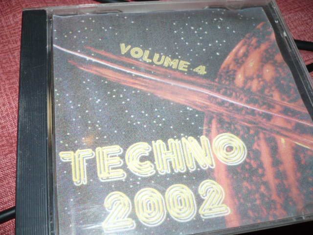 TECHNO 2002 VOLUME 4