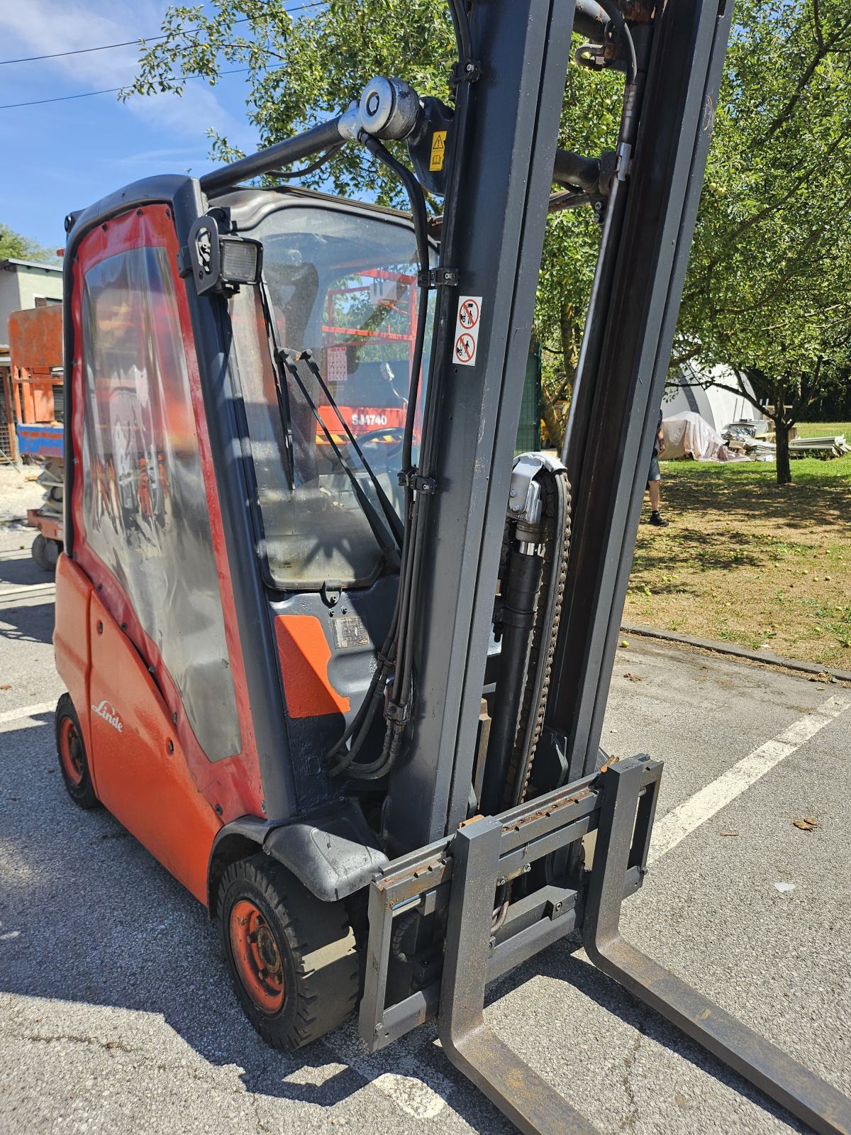 Linde H16T-01 Viličar (2010.)