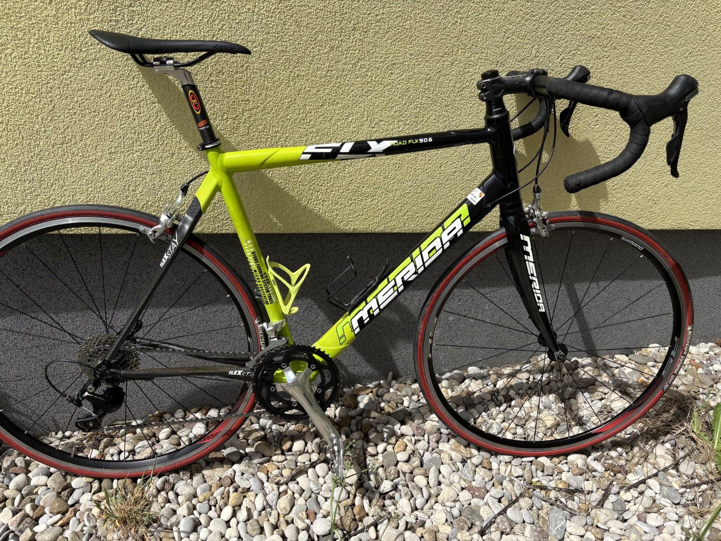 Cestovni bicikl Merida