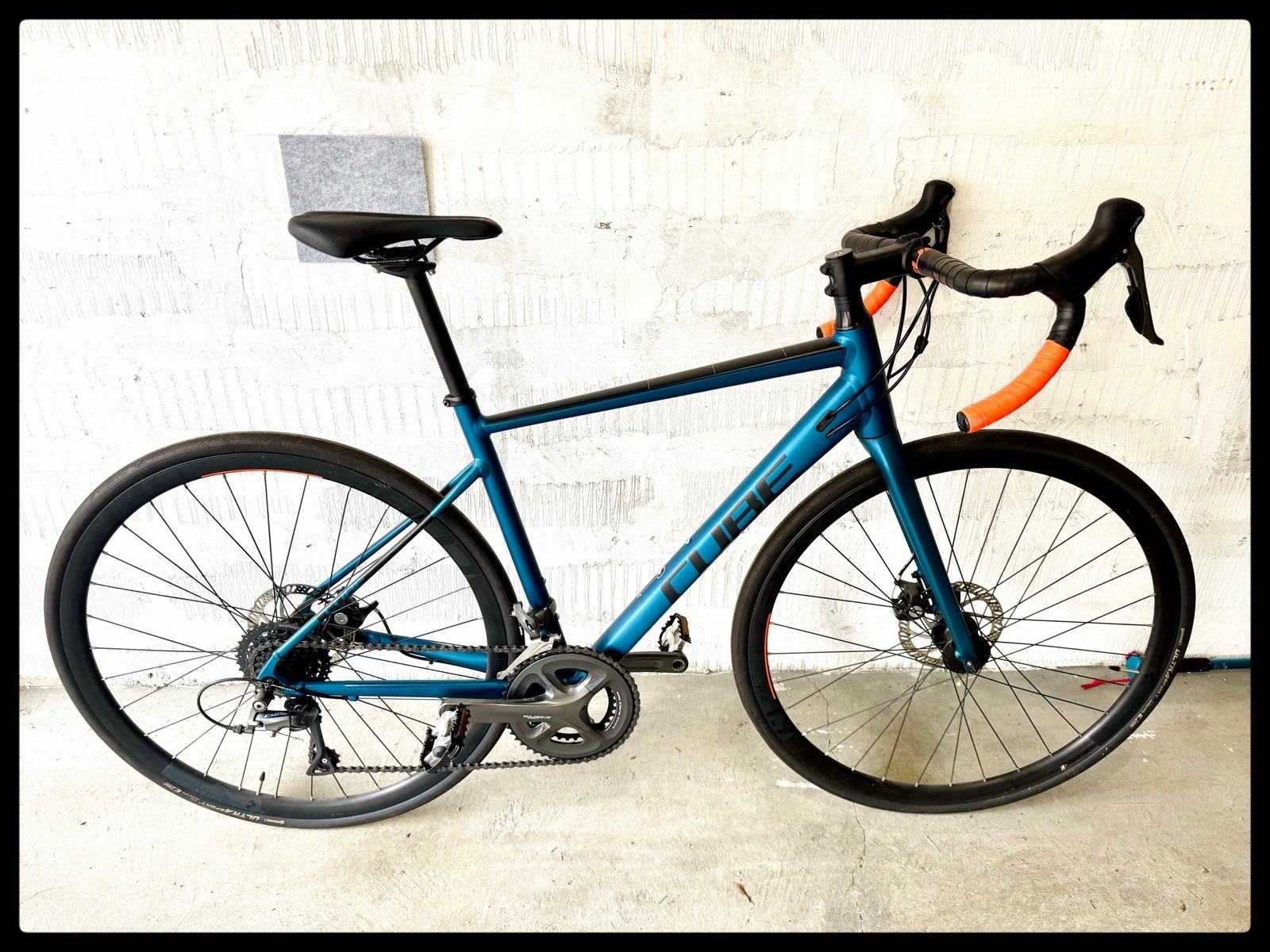 Cube Attain Atlantic blue’n’orange 2022 53cm