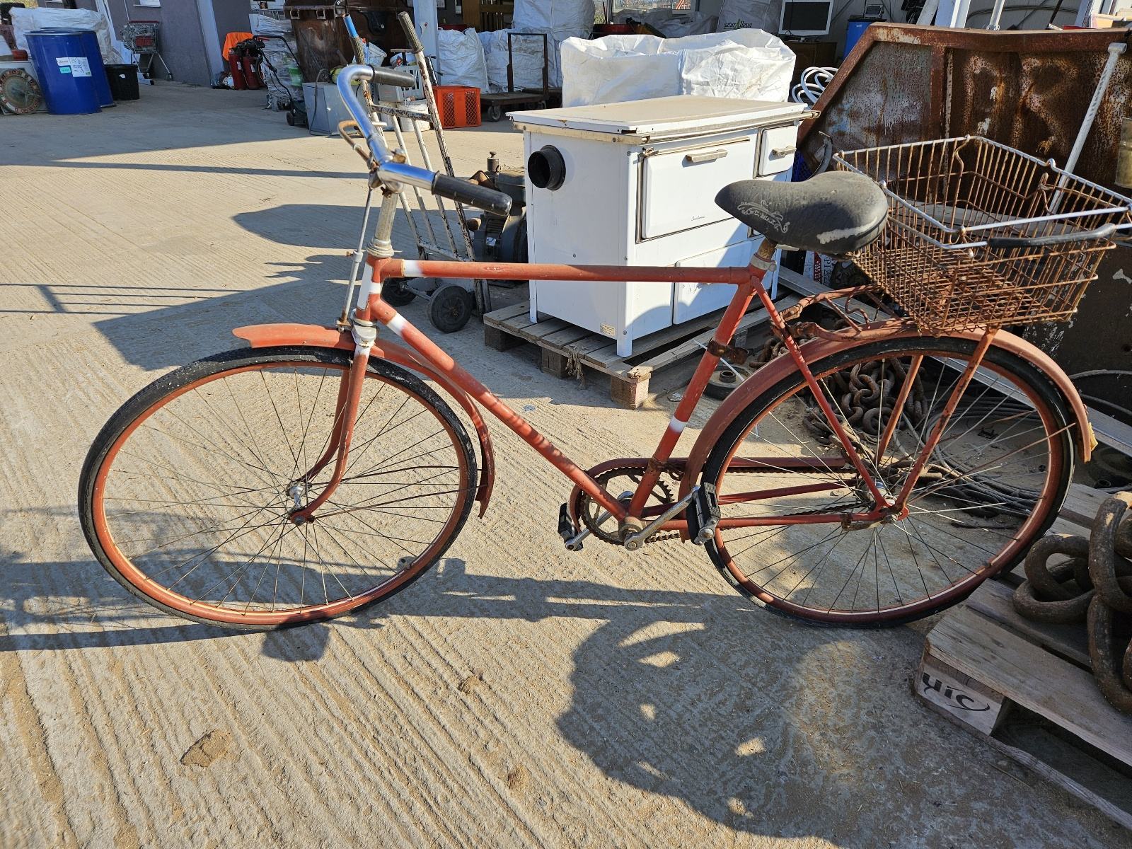 Retro bicikl za restauraciju