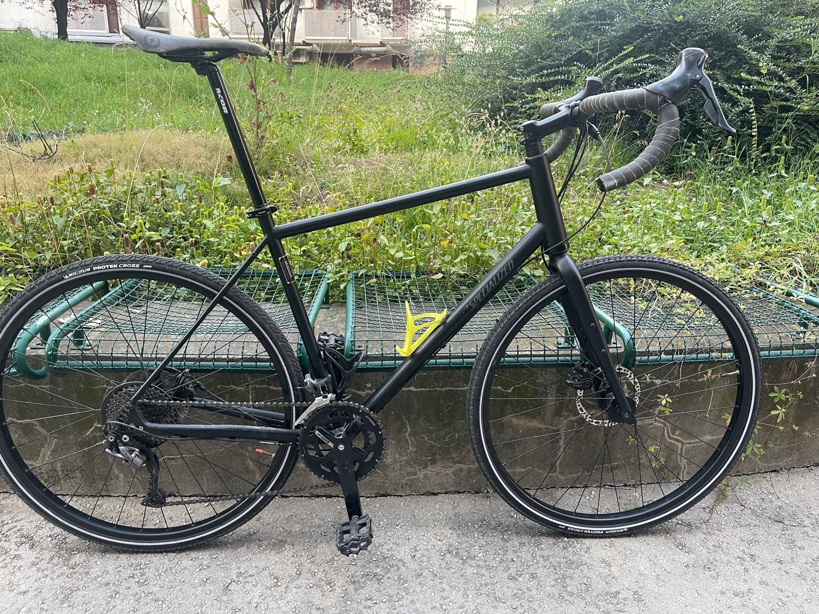 Specialized Sequoia gravel/touring bike