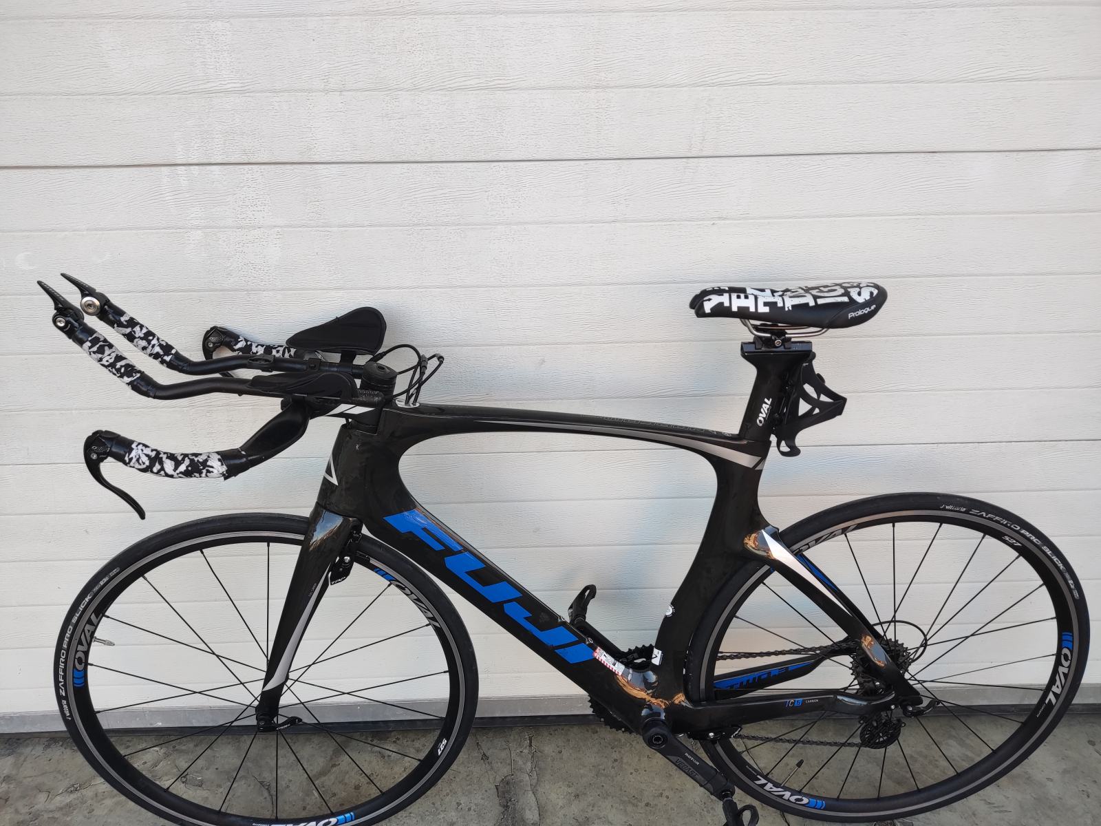 TT - Fuji norcom 2.3 - 800 eura