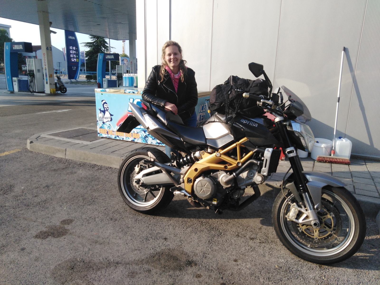 Aprilia SHIVER 750, 2008 god.