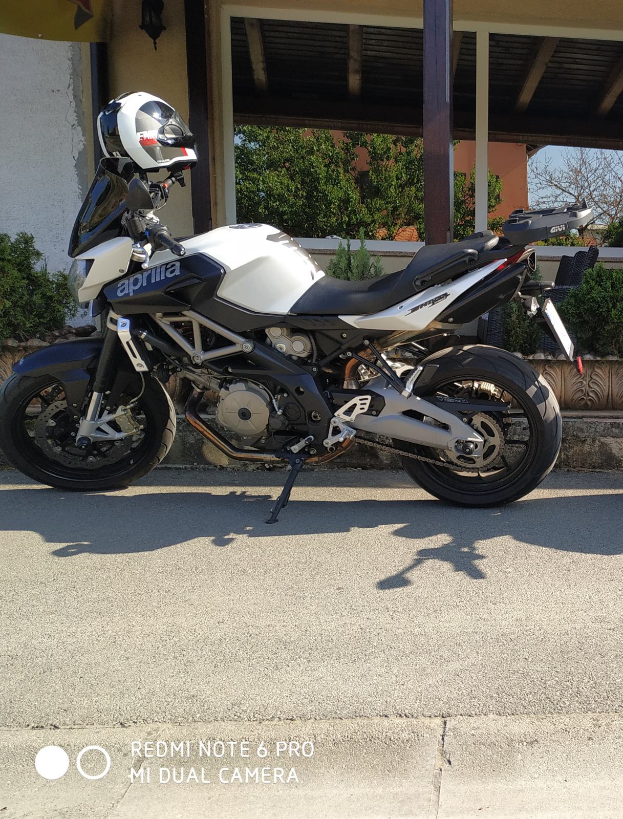 Aprilia Shiver 750 cm3, 2011 god.