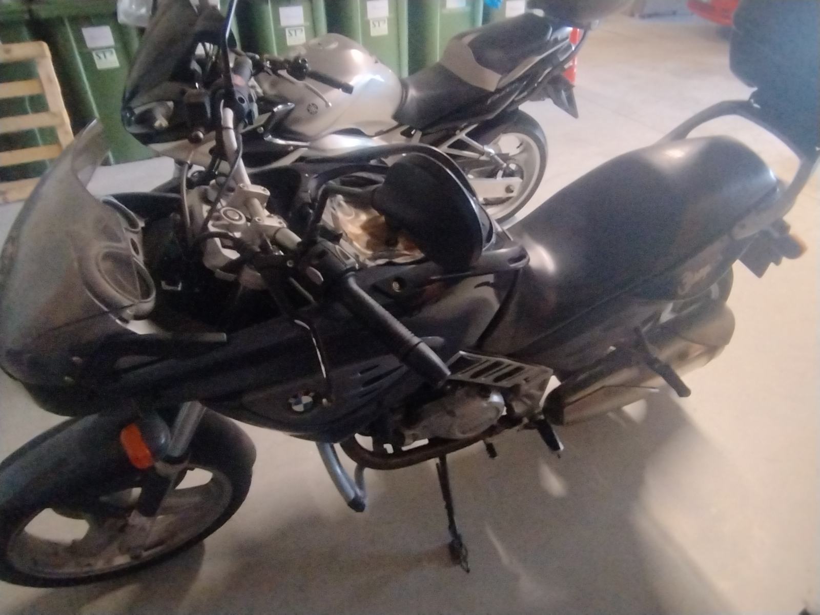 BMW F650CS 650 cm3, 2005 god.