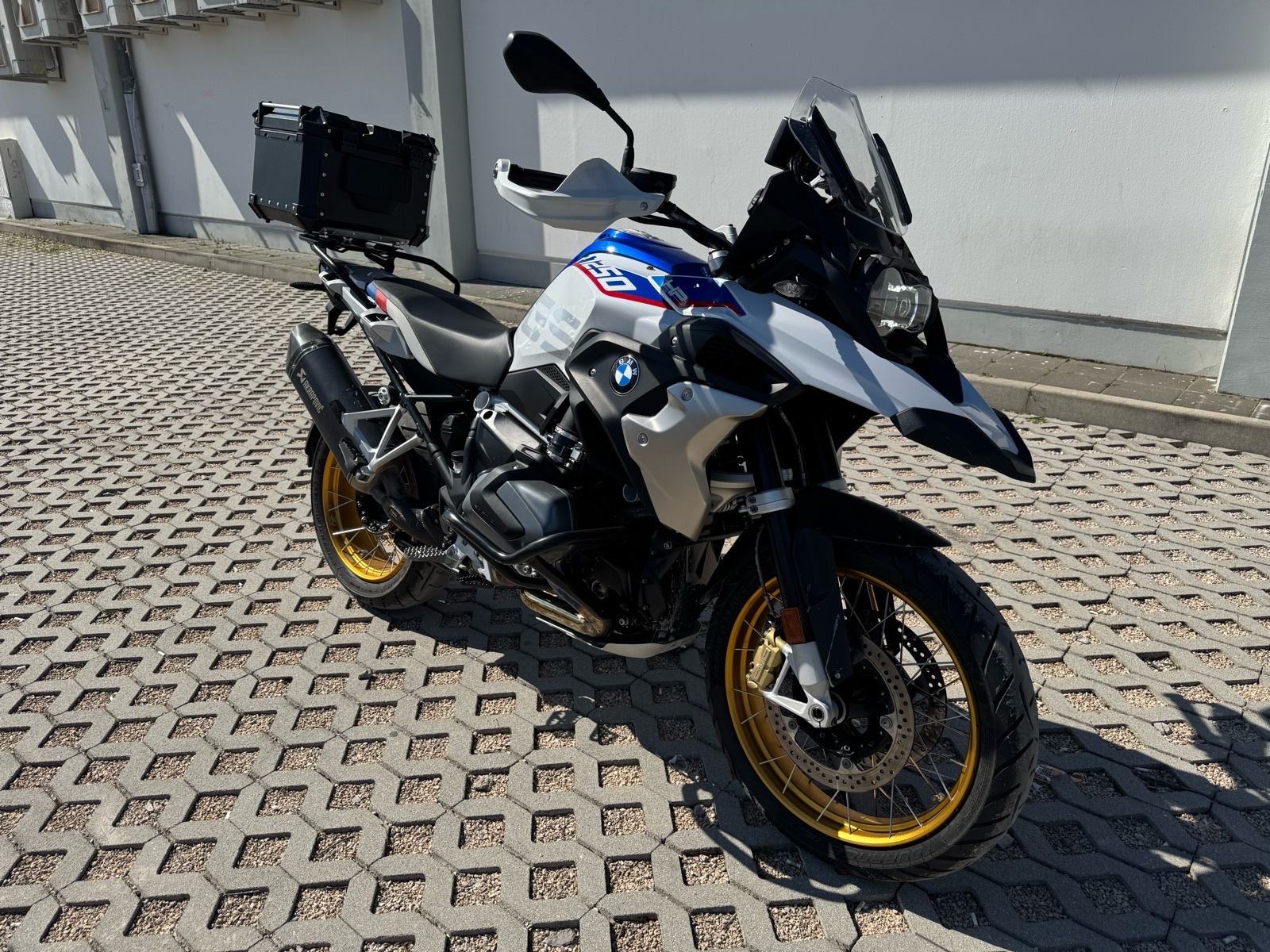 BMW R1250 GS HP RALLY 15000km_ AKRAPOVIć_TOPCASE_NAVIGATOR VI, 2019 god.